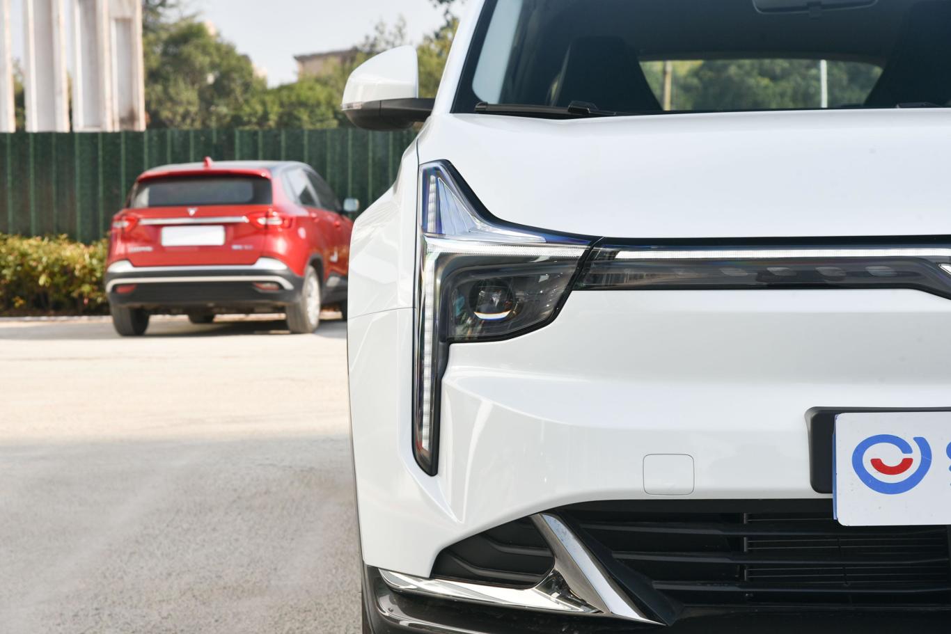 【哪吒U哪吒U-Ⅱ 401km Lite 磷酸铁锂外观灯组图片-汽车图片大全】-易车