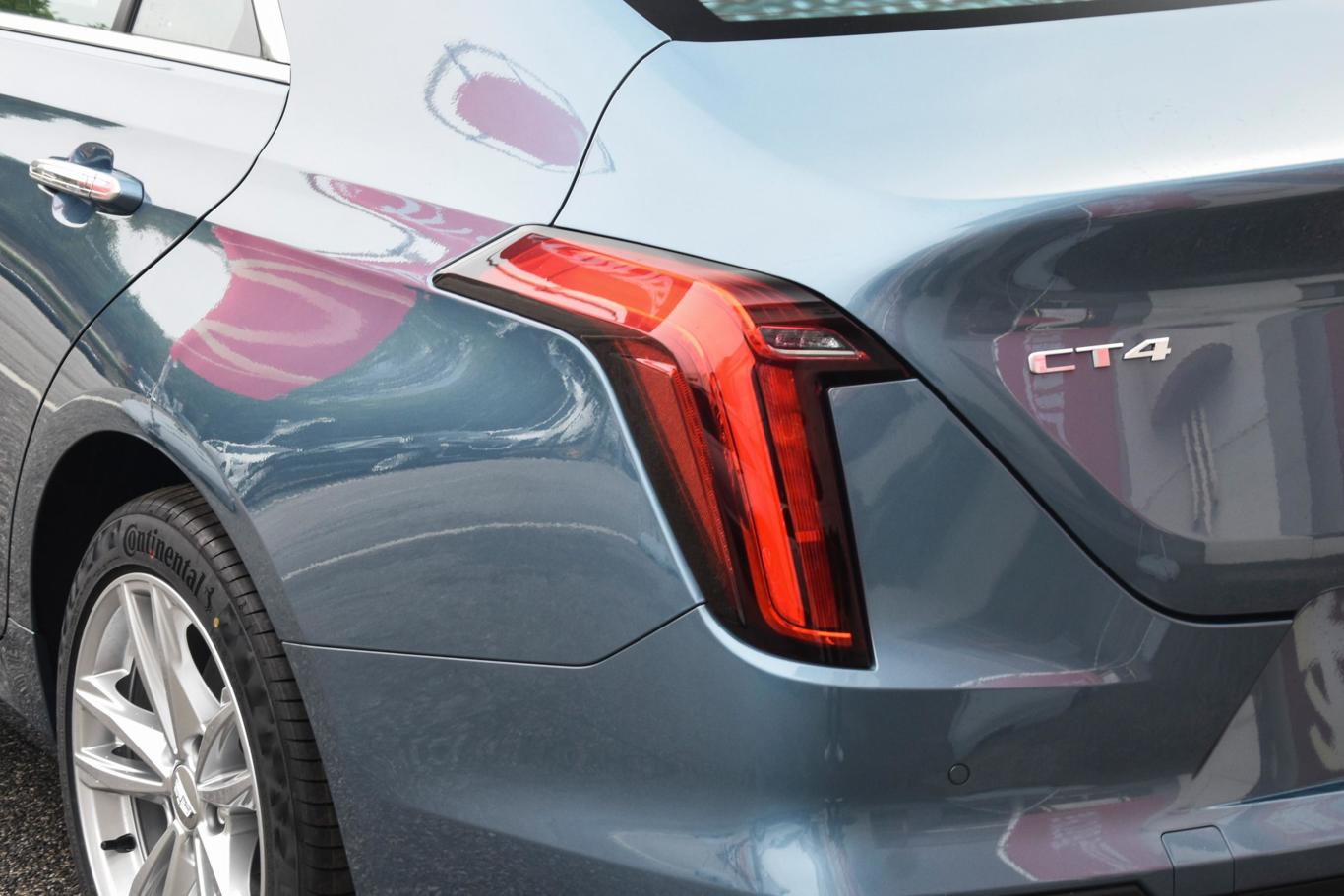 【凯迪拉克CT425T 风尚版尾灯侧45度俯拍图片-汽车图片大全】-易车