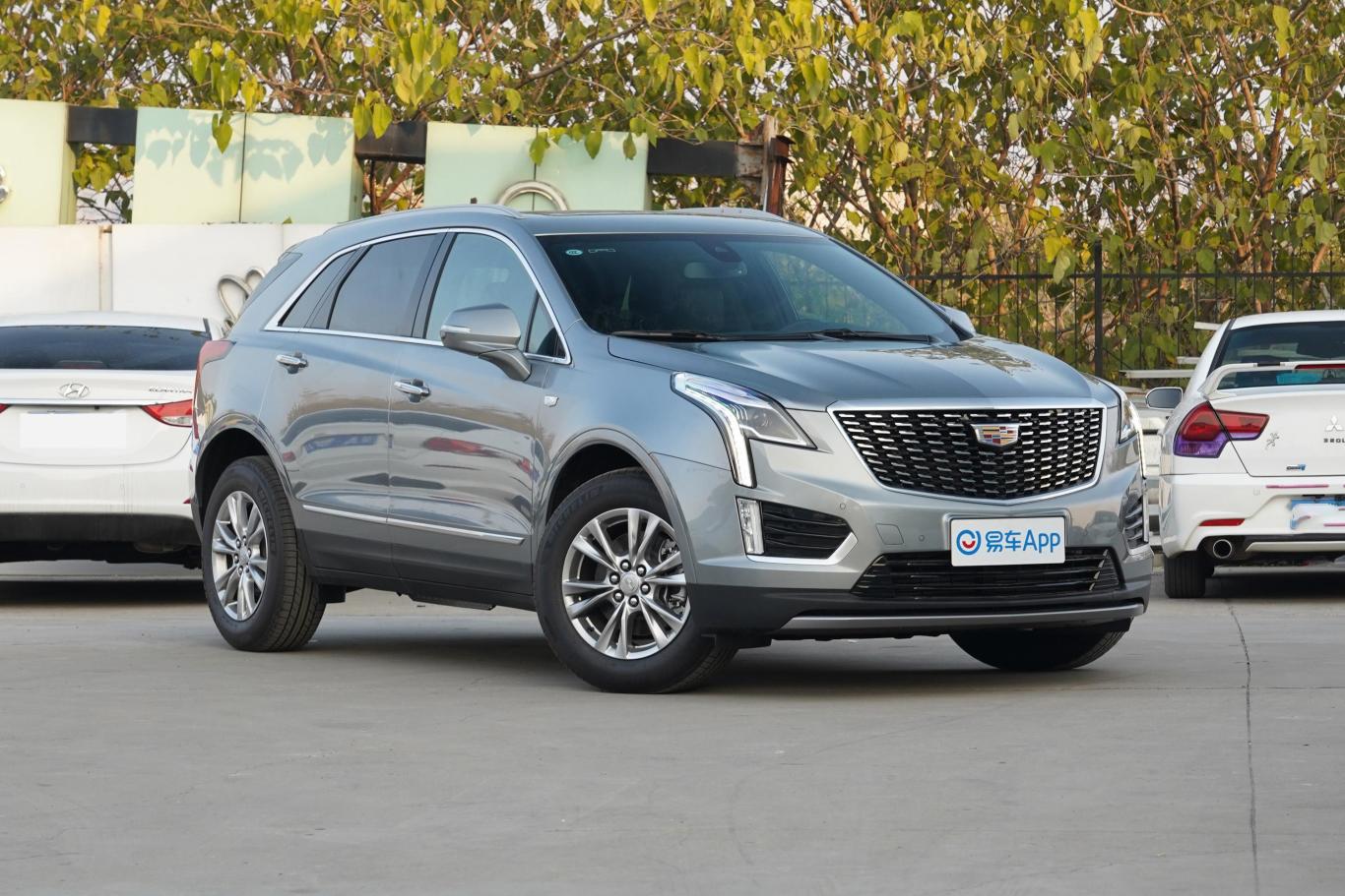 【凯迪拉克XT5轻混 2.0T 两驱风尚型侧前45度车头向右水平图片-汽车图片大全】-易车