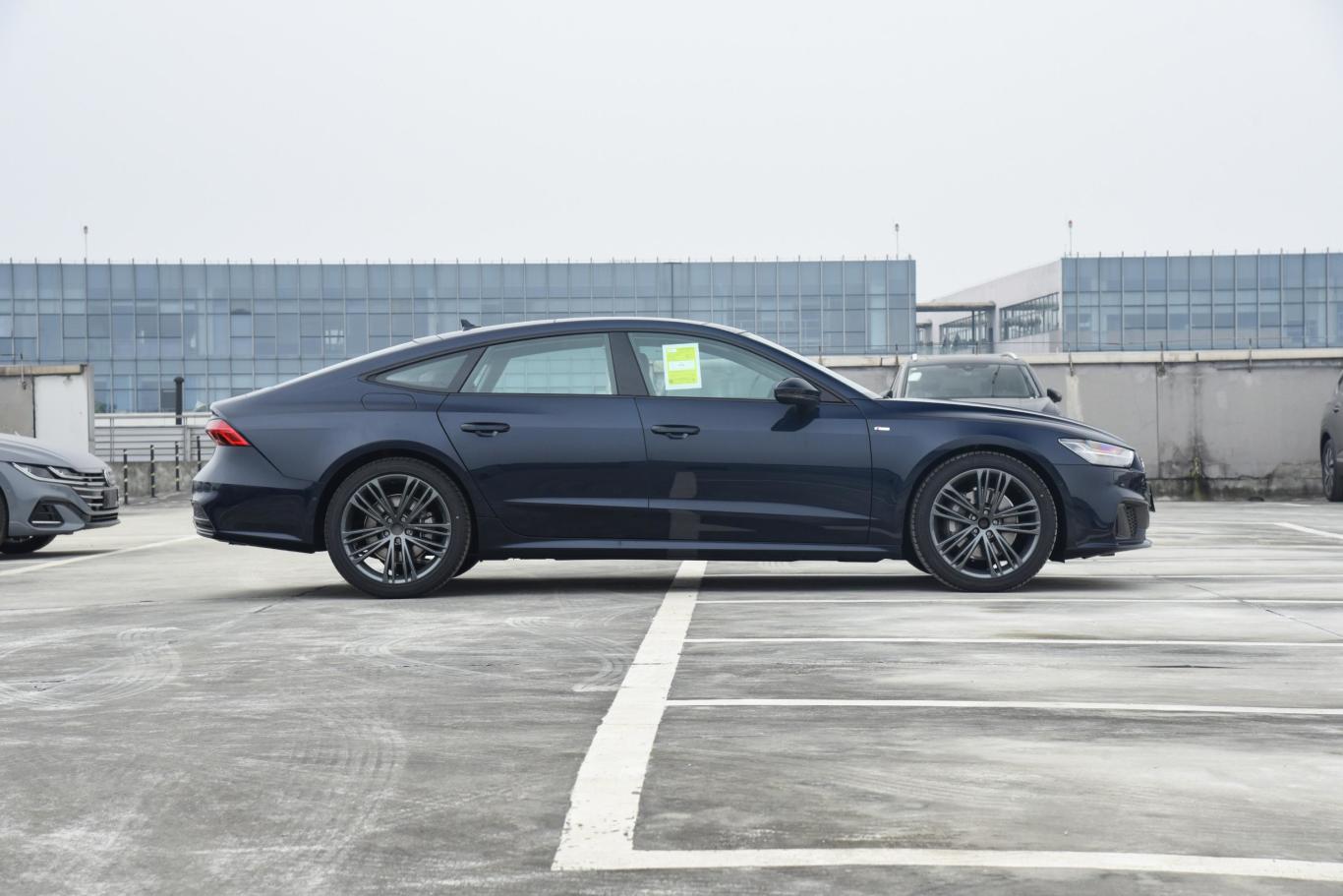 【奥迪A745 TFSI 臻选型正侧车头向右水平图片-汽车图片大全】-易车