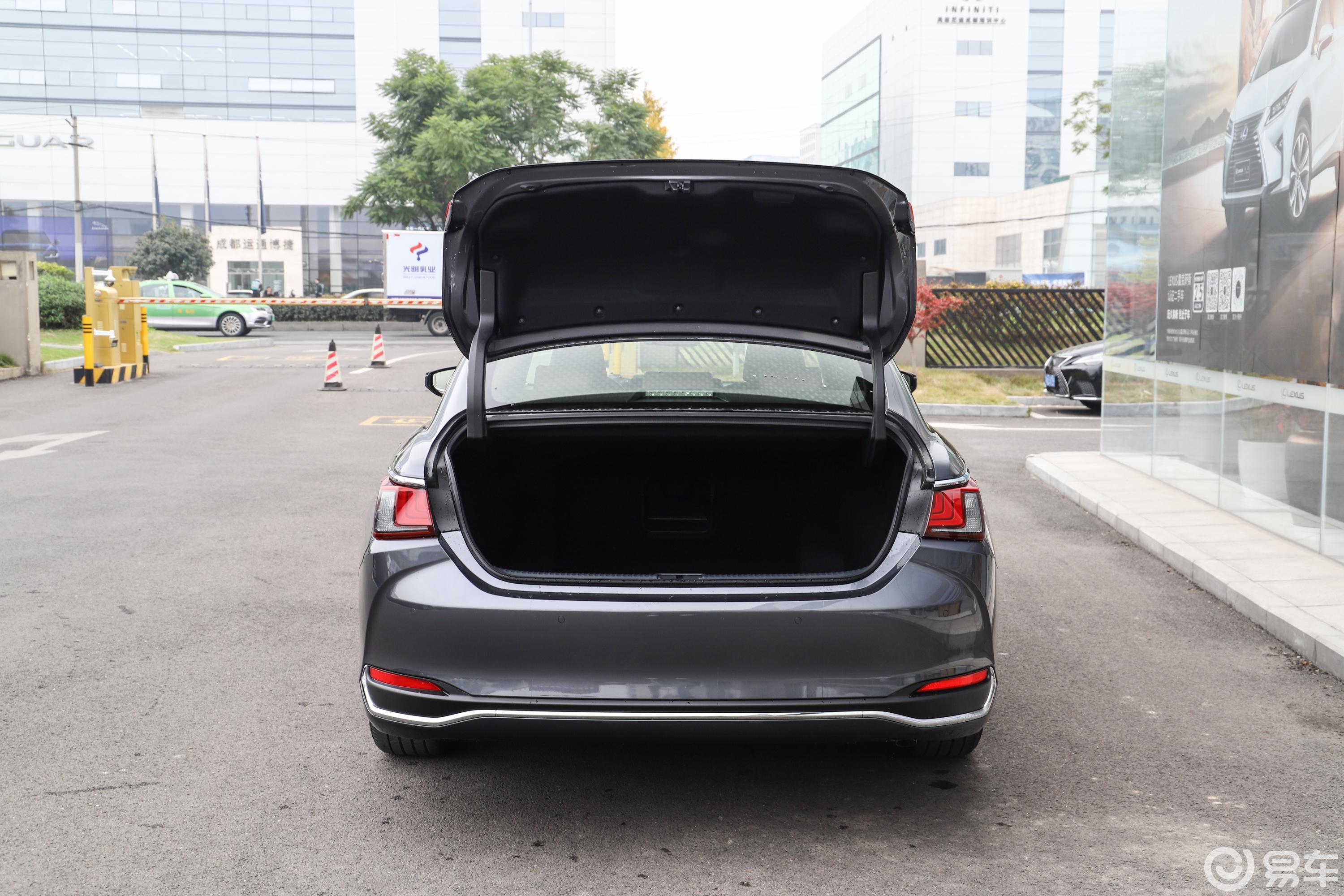 【雷克萨斯ES260 卓越版后备厢图片-汽车图片大全】-易车