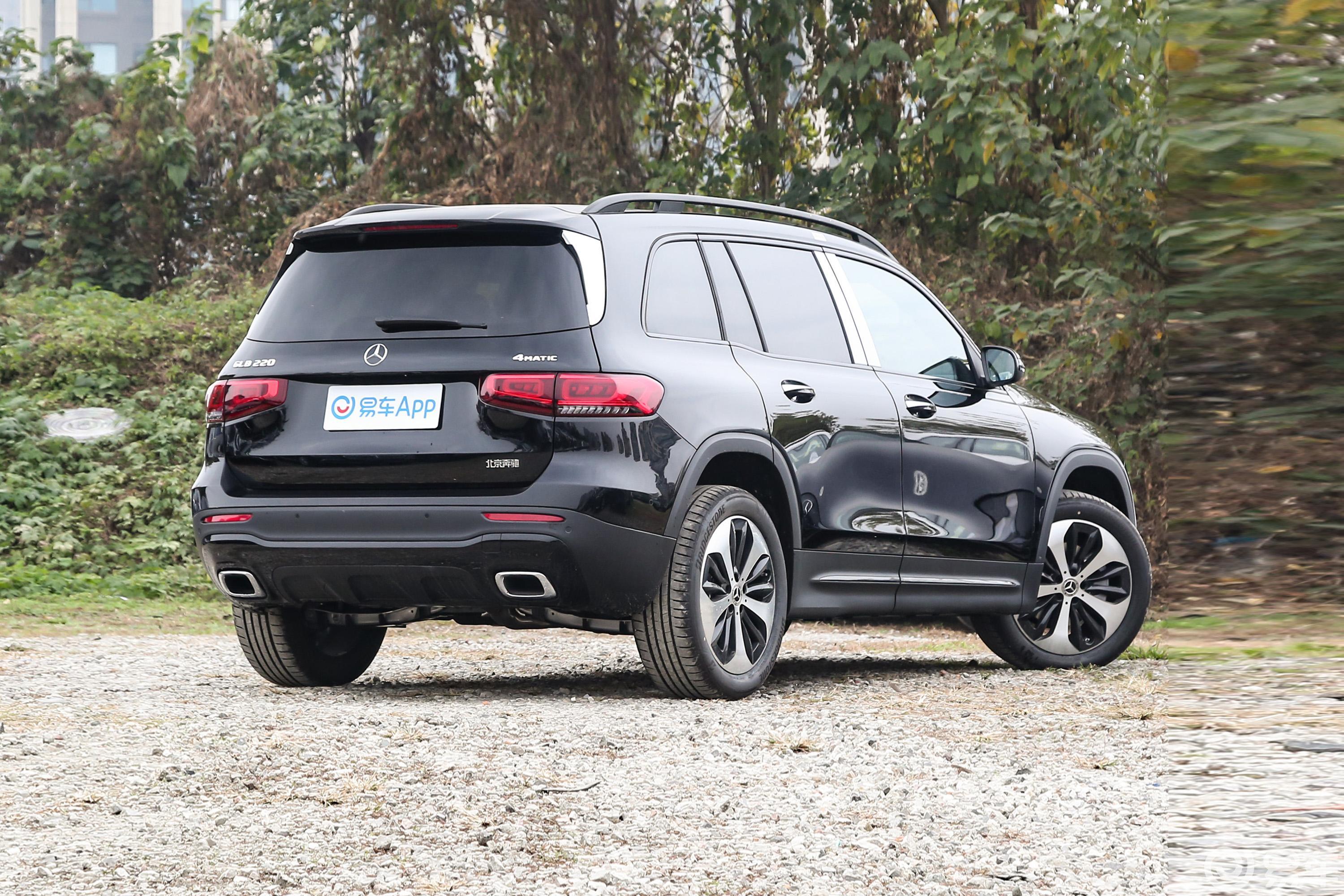 【奔驰GLBGLB 220 4MATIC侧后45度车头向右水平图片-汽车图片大全】-易车