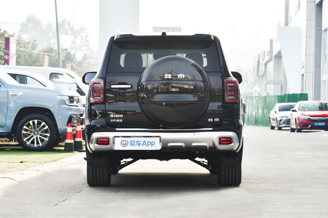 【北京越野BJ602.0T 十一版 5座 汽油正后水平图片-汽车图片大全】-易车