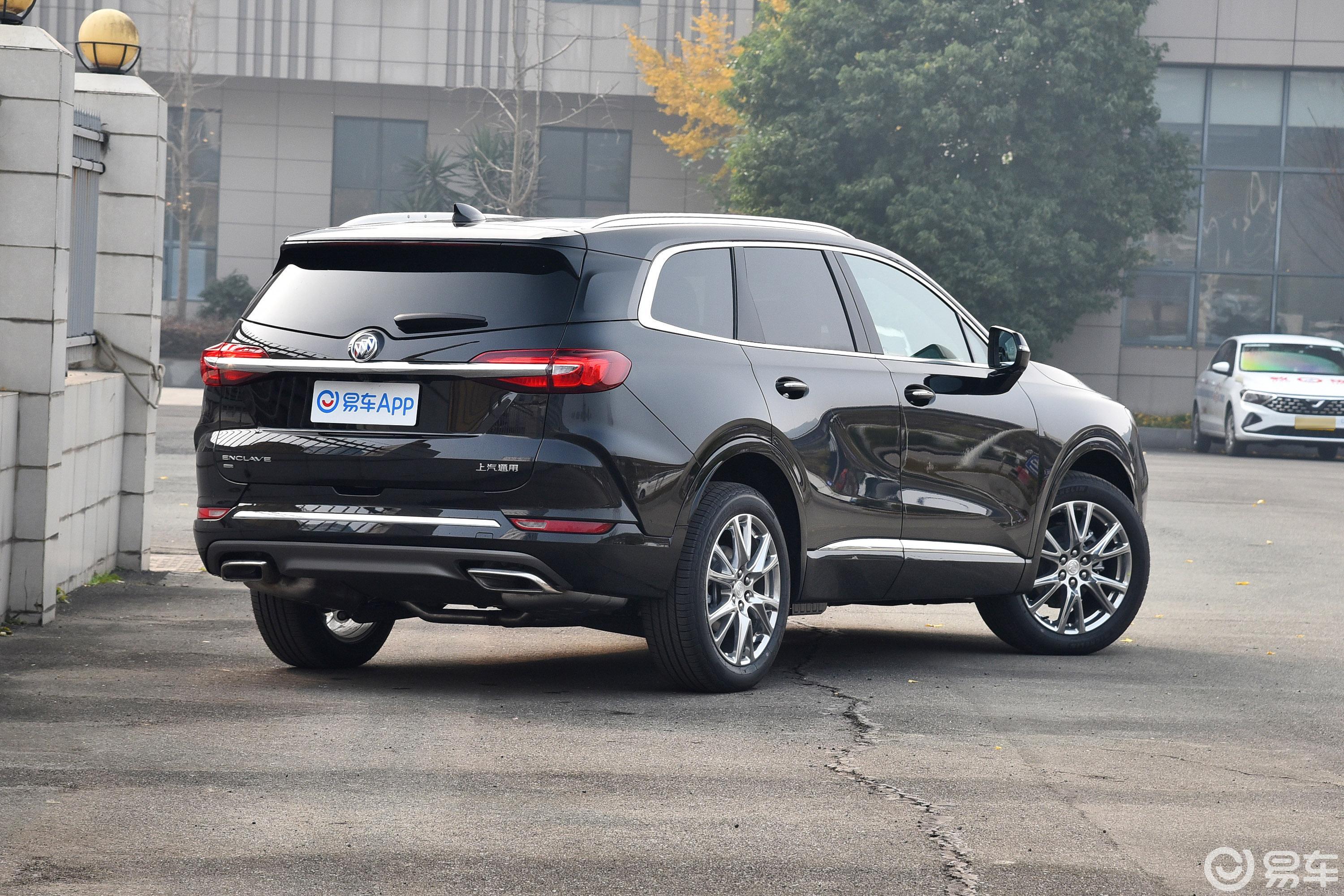 【昂科旗652T 四驱尊享旗舰型 6座侧后45度车头向右水平图片-汽车图片大全】-易车