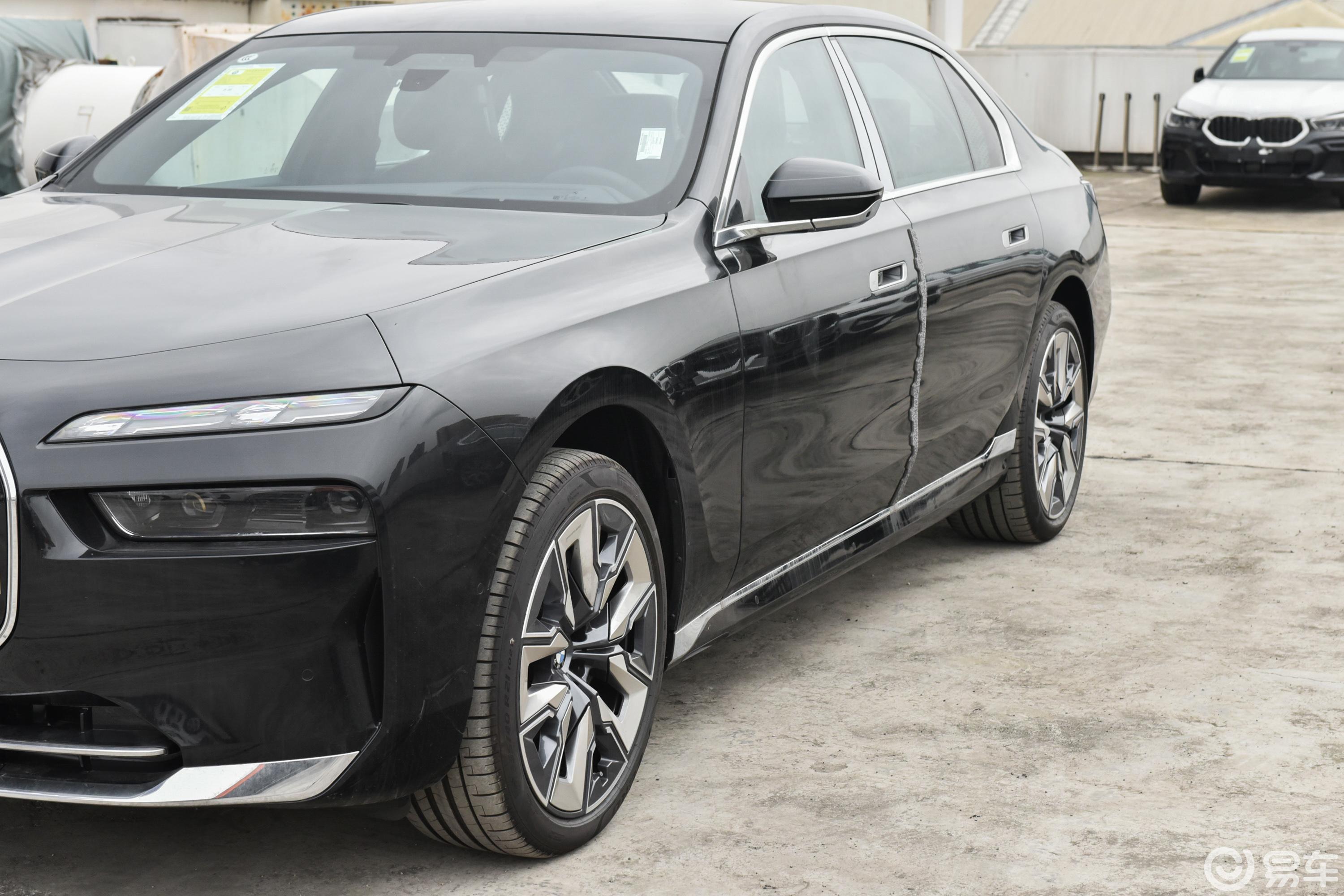 【宝马7系740Li 尊享型 豪华套装外观细节图片-汽车图片大全】-易车