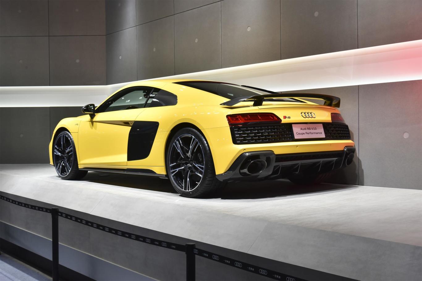 【奥迪R85.2L Coupe Performance图片-汽车图片大全】-易车