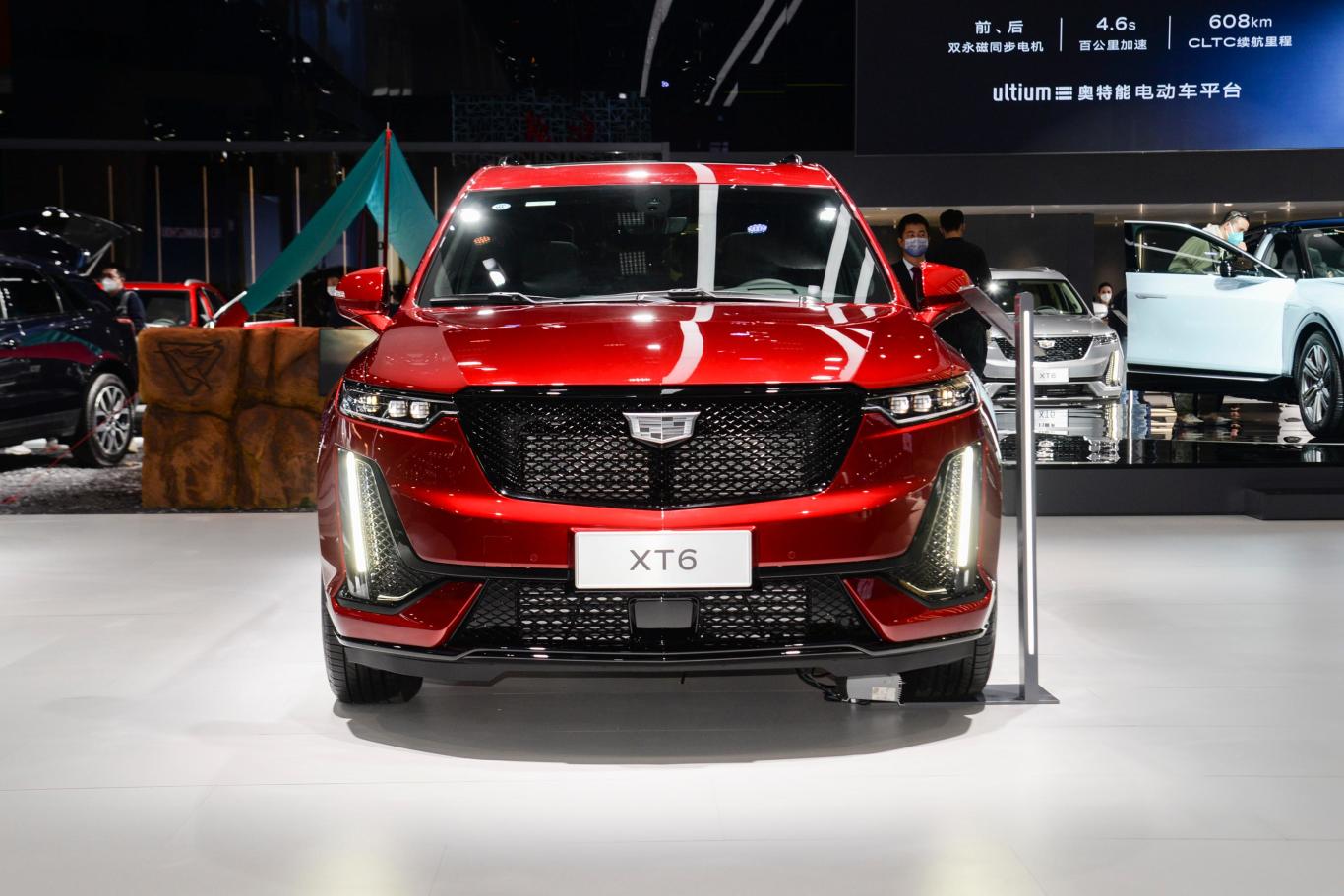 【凯迪拉克XT6轻混 2.0T 四驱铂金型黑钻版 6座图片-汽车图片大全】-易车