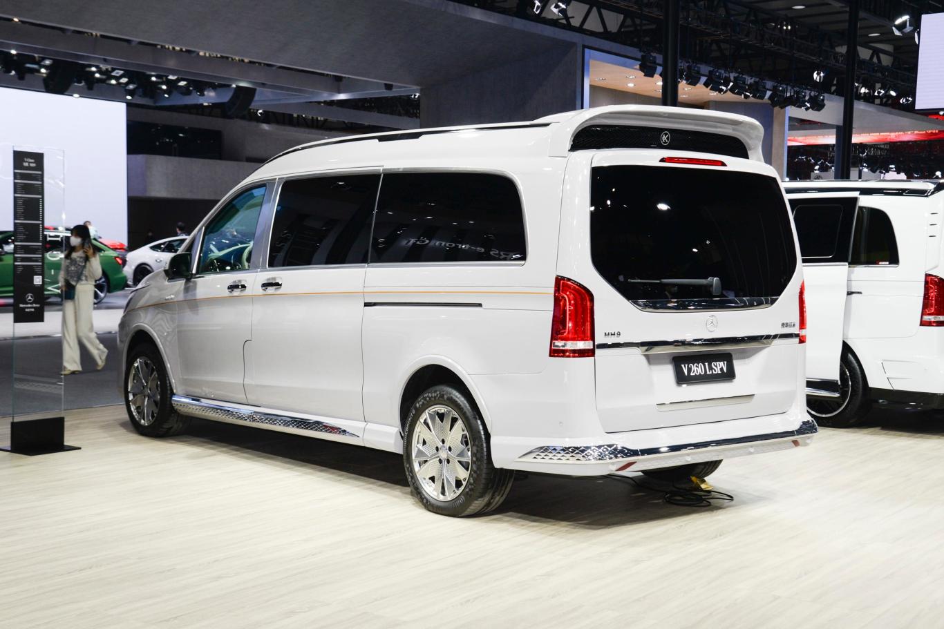 【克蒂翔翼系列2.0T MH9 4座侧后45度车头向左水平图片-汽车图片大全】-易车