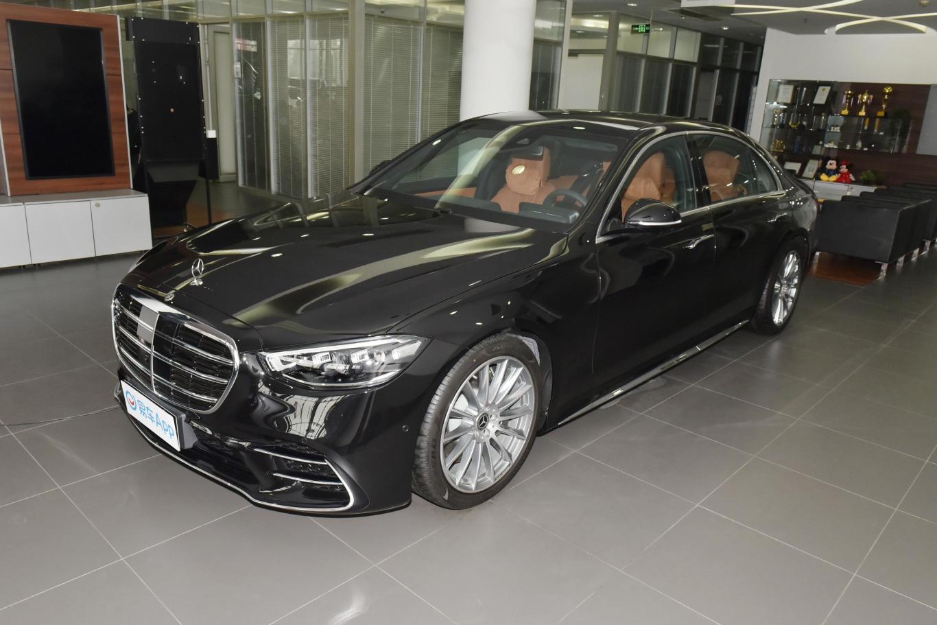 【奔驰S级S 450 L 4MATIC侧前45度车头向左水平图片-汽车图片大全】-易车