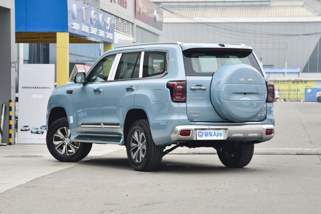 【北京越野BJ602.0T 五一版 5座 汽油侧后45度车头向左水平图片-汽车图片大全】-易车
