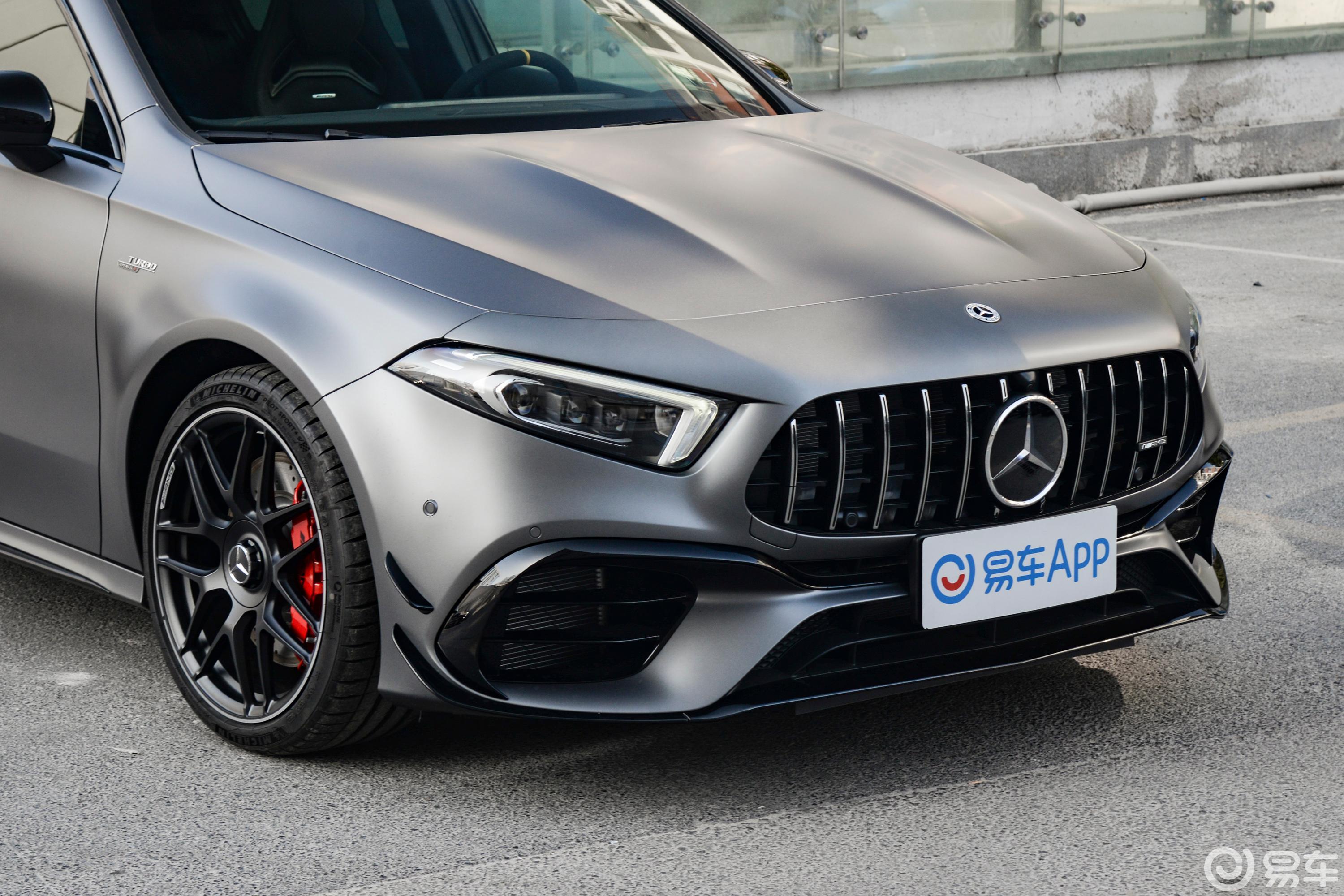 【奔驰A级 AMG(进口)AMG A 45 S 4MATIC+前格栅侧俯拍图片-汽车图片大全】-易车