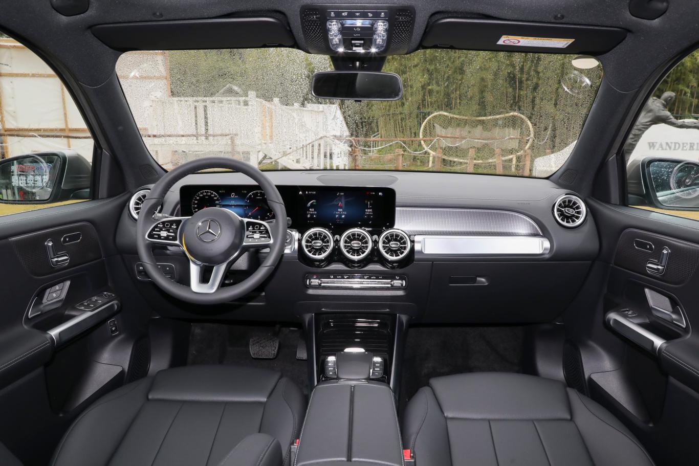 【奔驰GLBGLB 220 时尚型内饰全景正拍图片-汽车图片大全】-易车