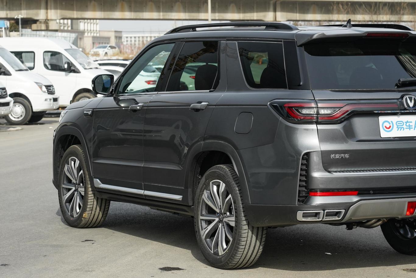 【长安CS95PLUS 2.0T 四驱尊贵型外观细节图片-汽车图片大全】-易车