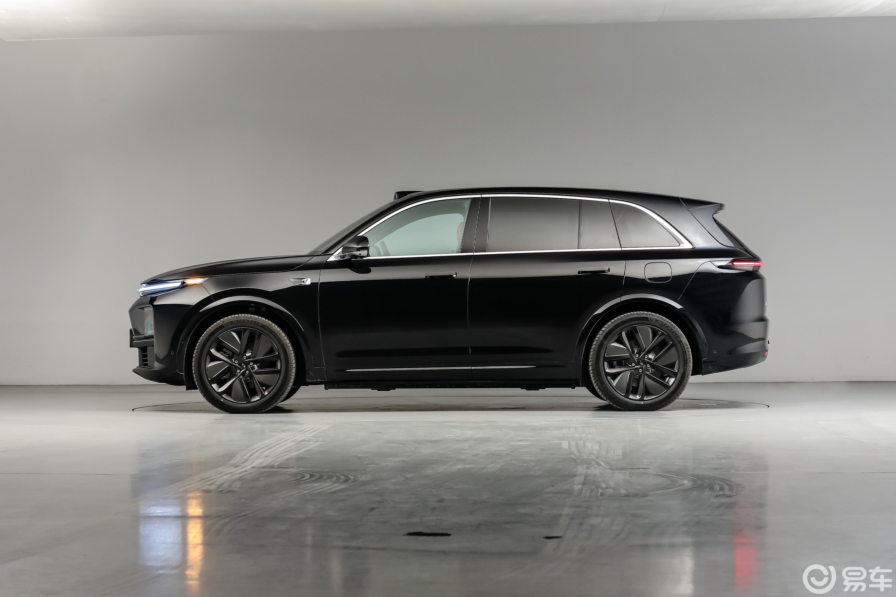 【理想L7L7 Max版正侧车头向左水平图片-汽车图片大全】-易车