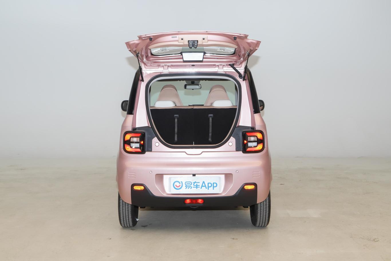 【熊猫熊猫mini 200km 灵动熊后备厢图片-汽车图片大全】-易车