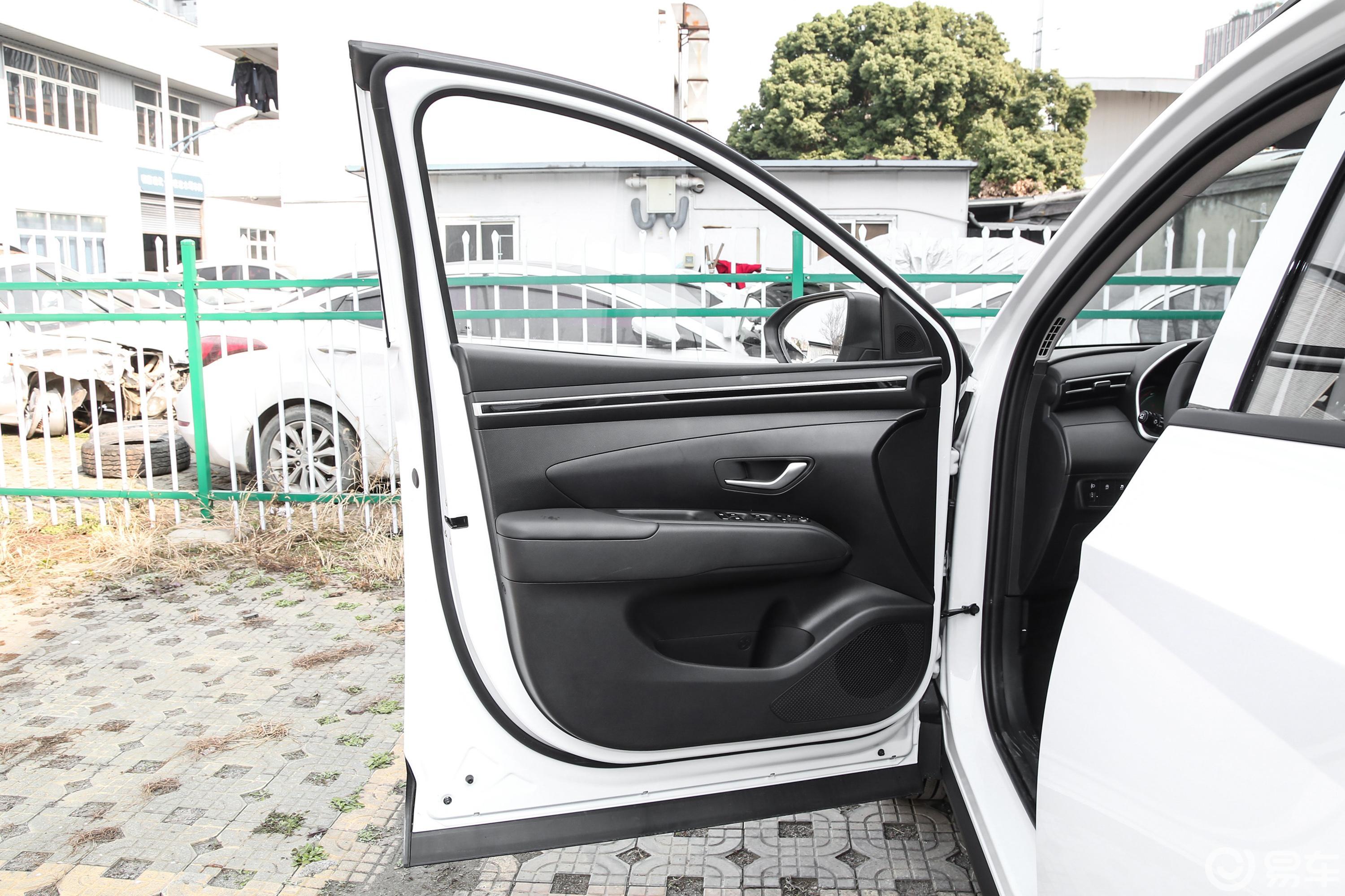 【途胜途胜L 1.5T 自动两驱豪华版驾驶员侧前车门图片-汽车图片大全】-易车