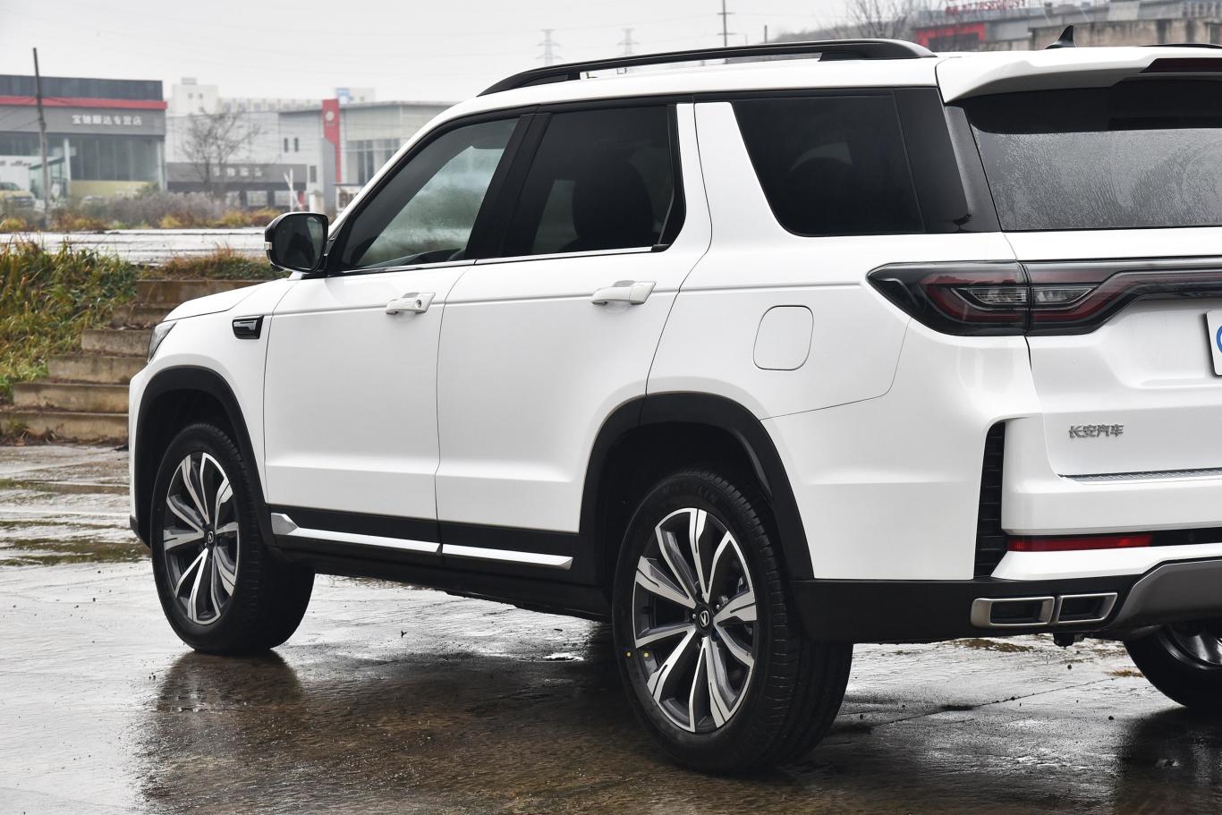 【长安CS95PLUS 2.0T 四驱尊贵型外观细节图片-汽车图片大全】-易车