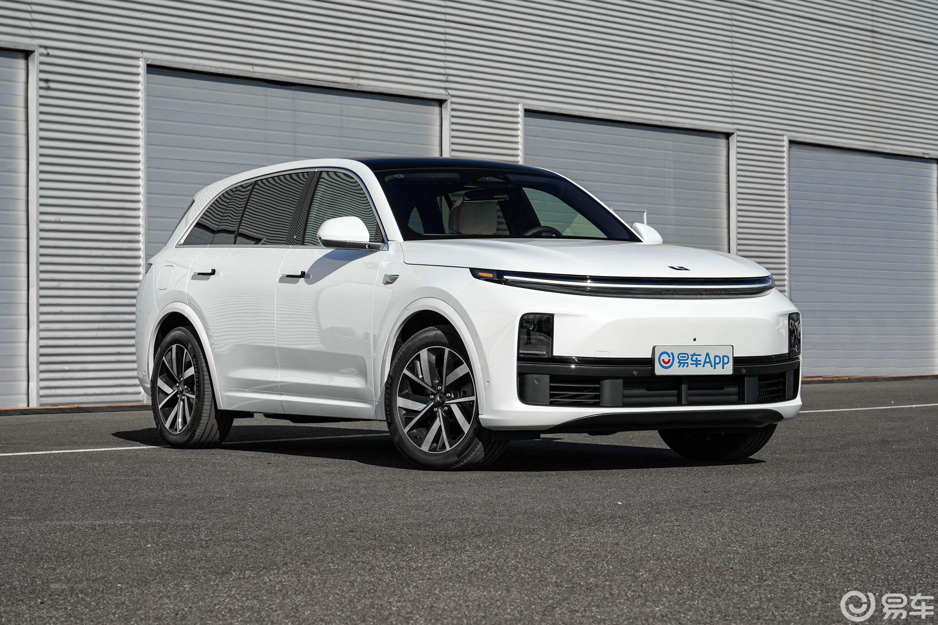 【理想L7L7 Pro版侧前45度车头向右水平图片-汽车图片大全】-易车