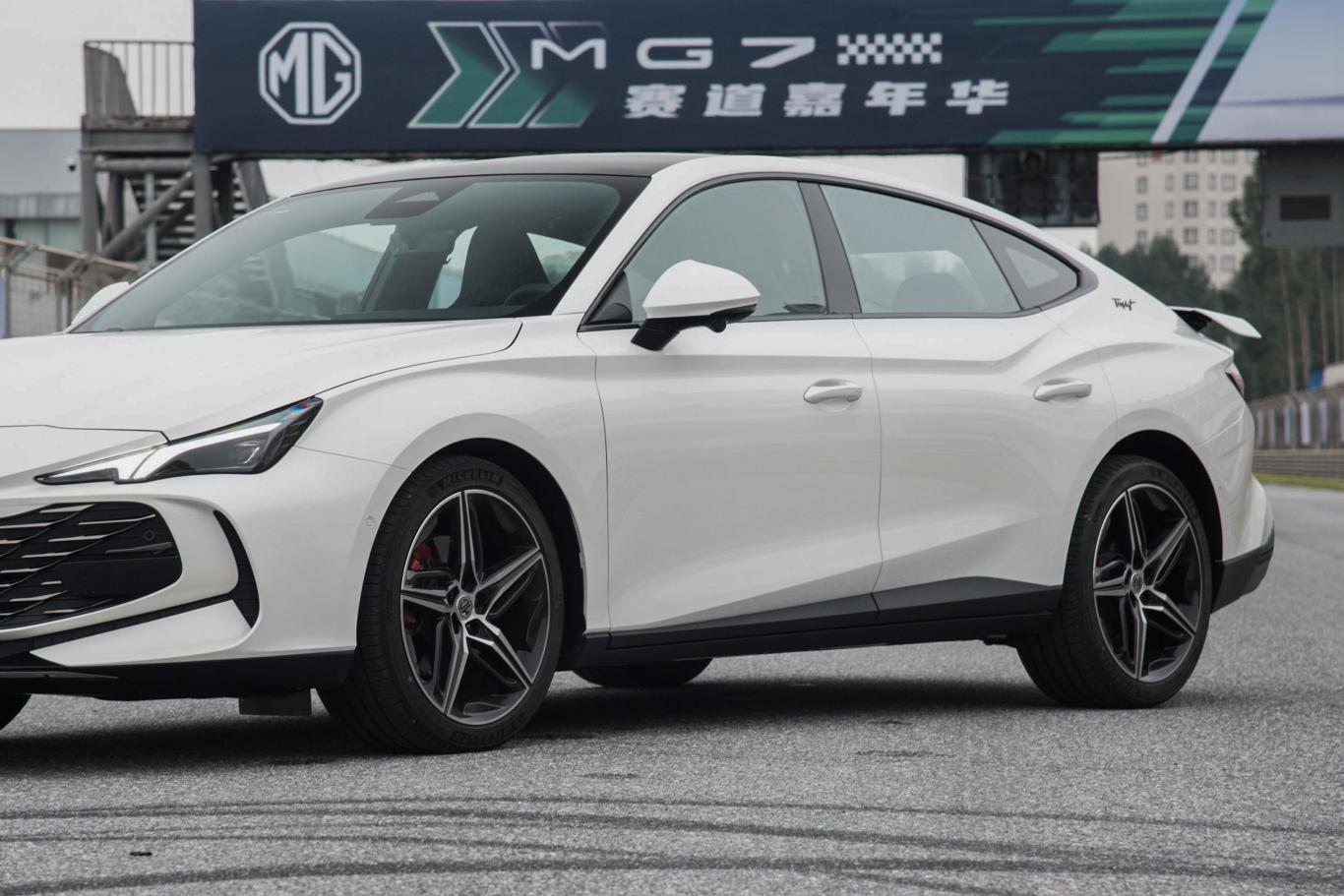 【MG72.0T 自动Trophy+激擎耀世版外观细节图片-汽车图片大全】-易车