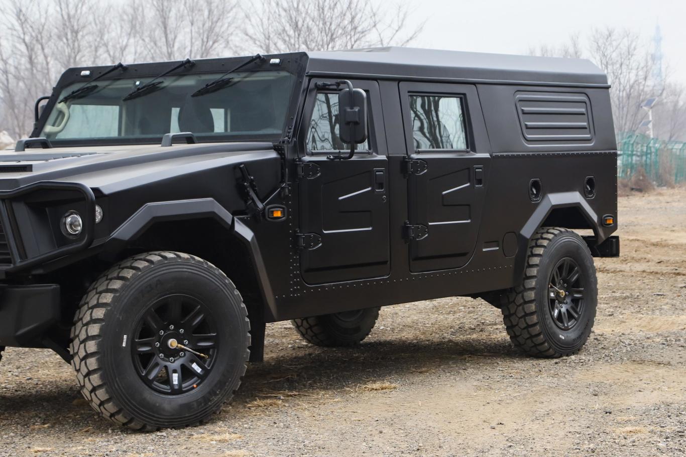 【猛士M50逆行者500 4.0T 低顶厢式外观细节图片-汽车图片大全】-易车