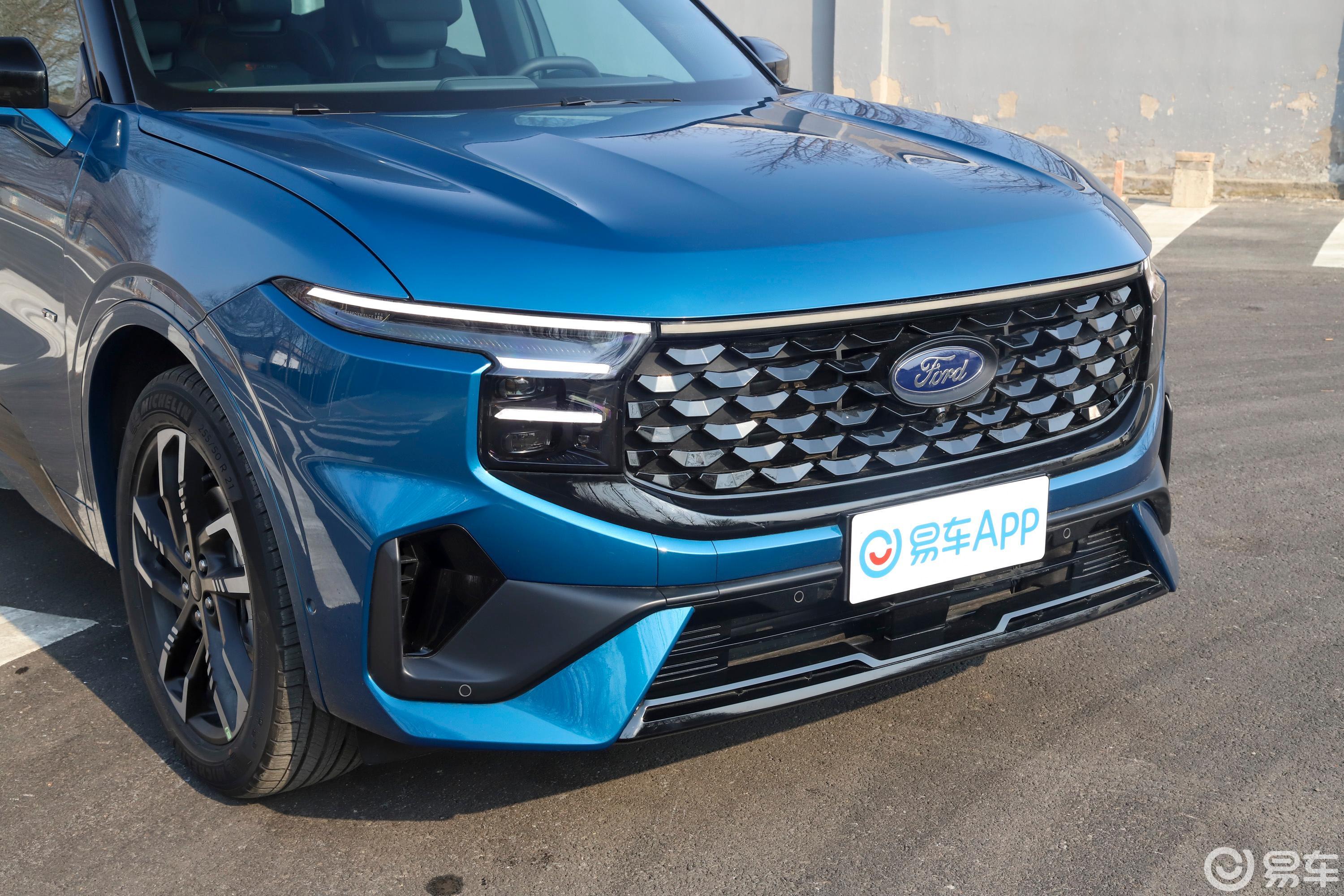 【锐界锐界L E-混动 2.0T 四驱ST-Line 7座前格栅侧俯拍图片-汽车图片大全】-易车