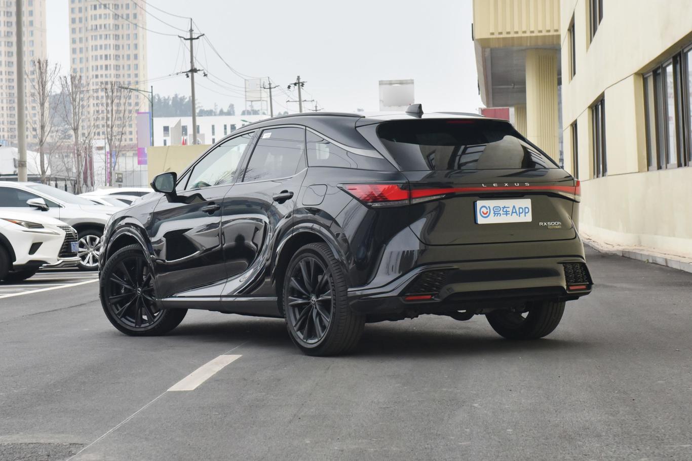 【雷克萨斯RX500h 四驱F SPORT Performance侧后45度车头向左水平图片-汽车图片大全】-易车