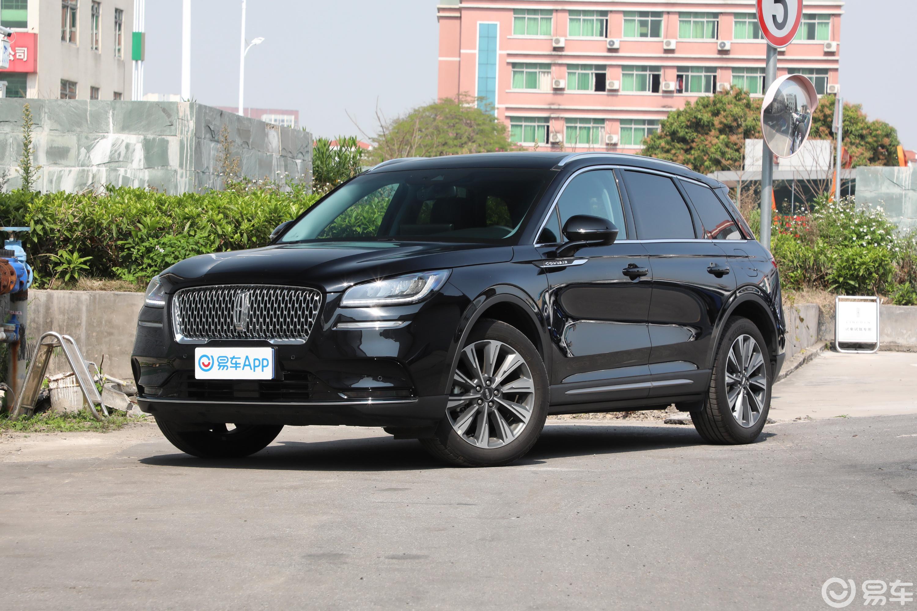 【冒险家改款 2.0T 四驱尊雅版侧前45度车头向左水平图片-汽车图片大全】-易车