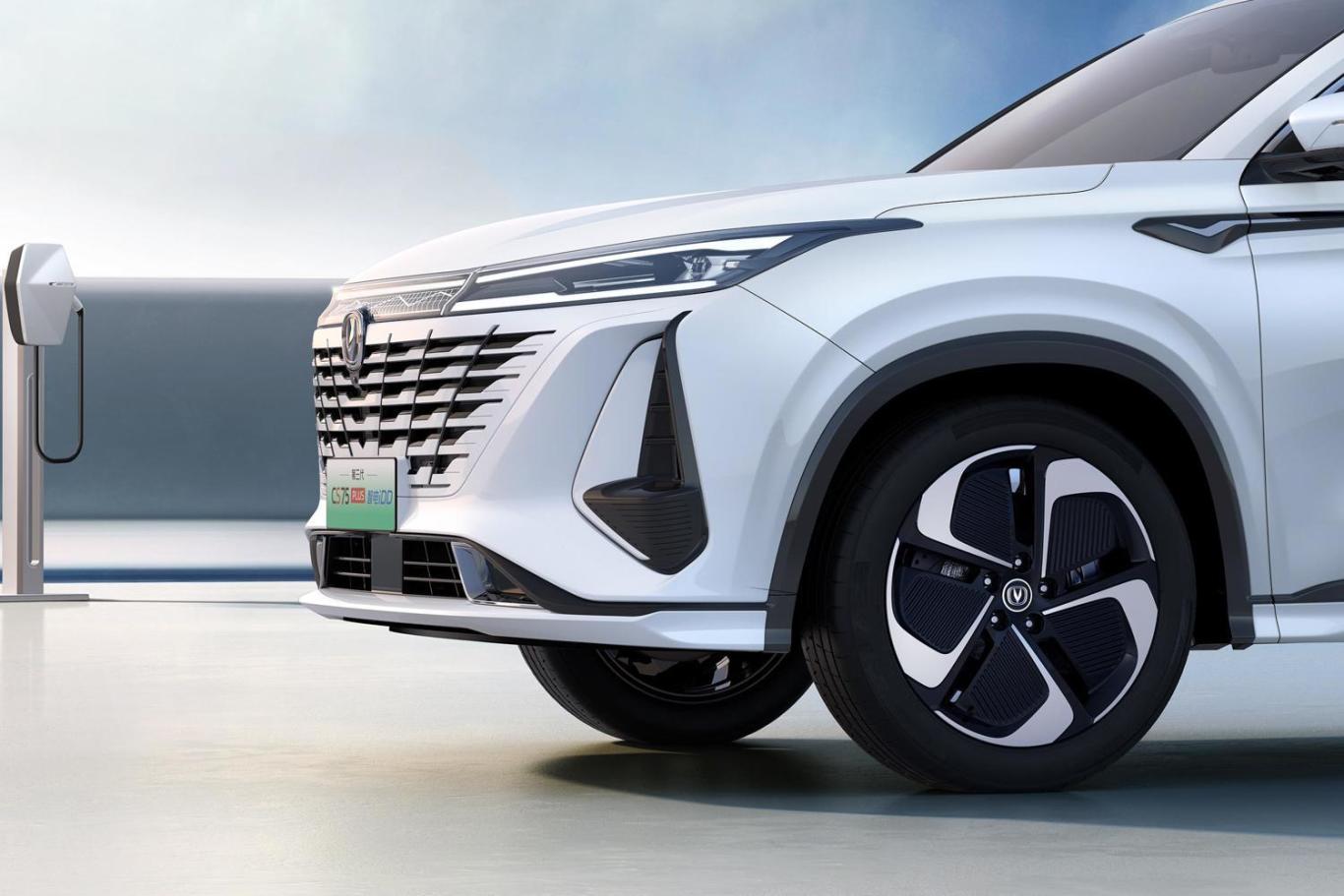 【长安CS75PLUS 智电iDD1.5T 150km 智领型图片-汽车图片大全】-易车