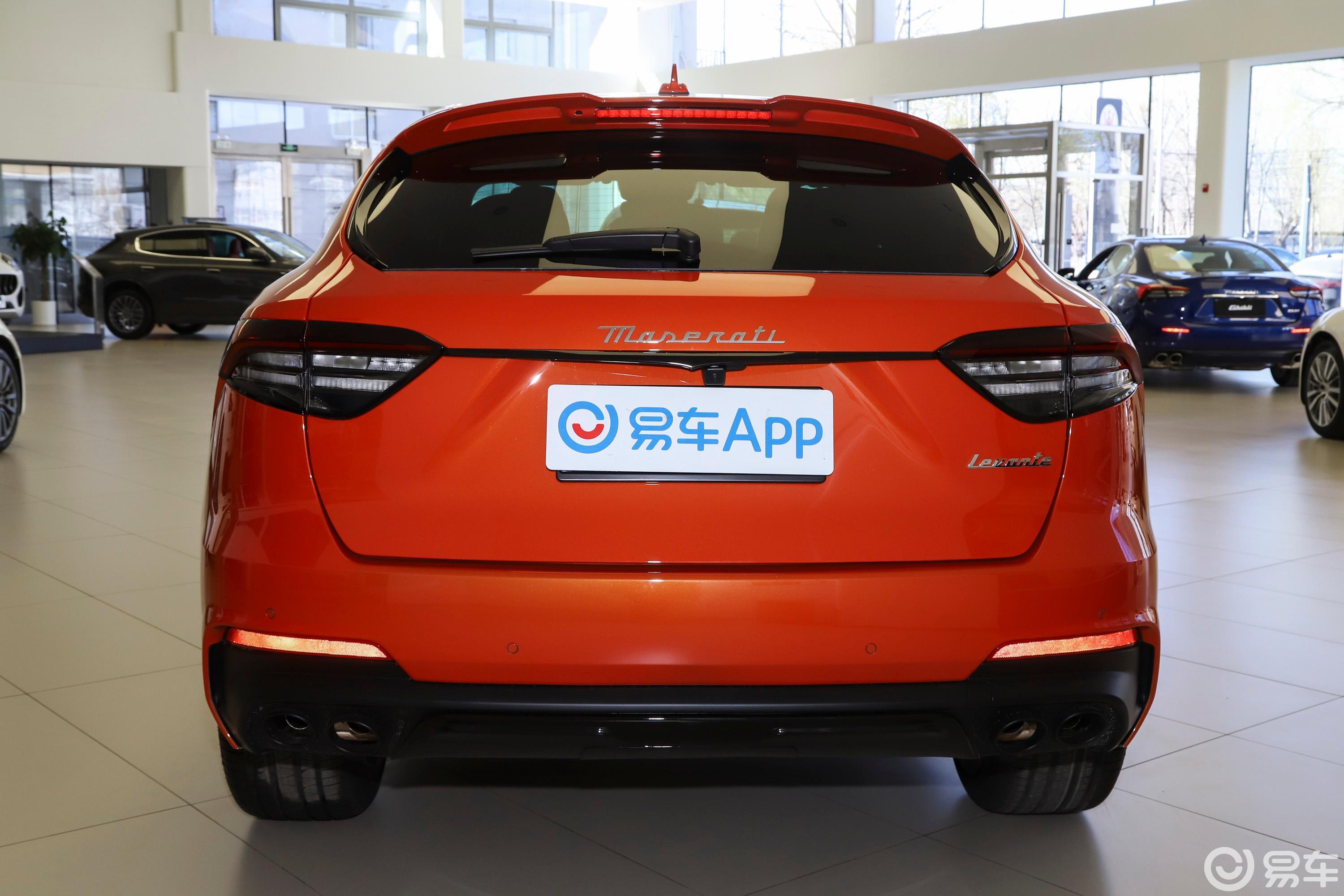 【Levante3.0T F Tributo正后水平图片-汽车图片大全】-易车