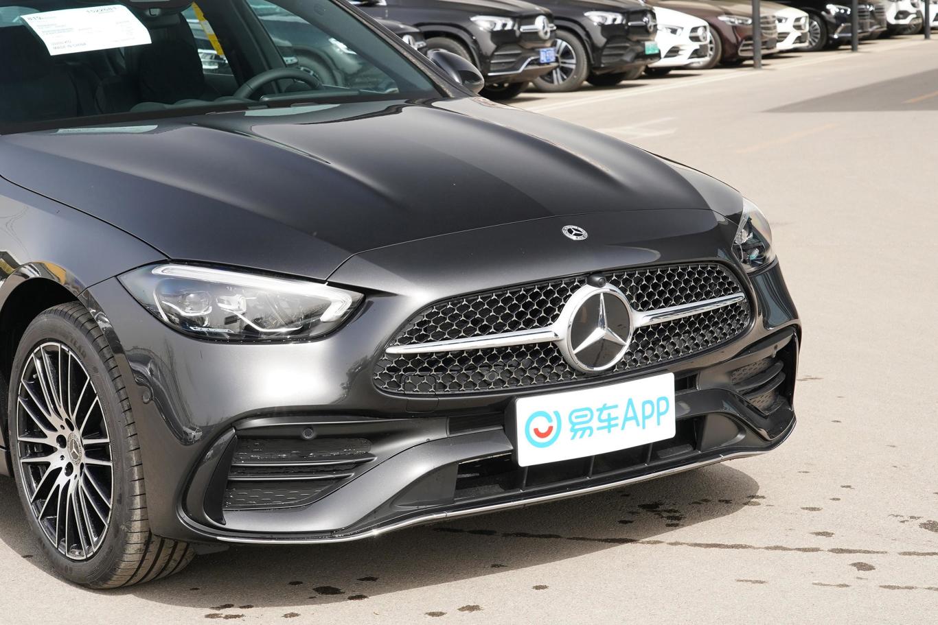 【奔驰C级改款 C 200 L 运动版前格栅侧俯拍图片-汽车图片大全】-易车