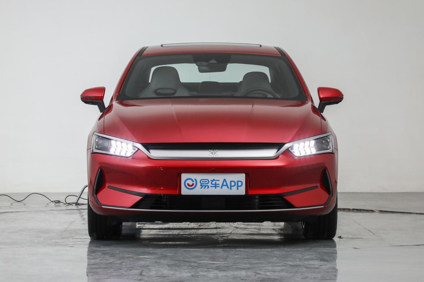 【秦PLUS新能源EV 冠军版 610km 卓越型正前水平图片-汽车图片大全】-易车