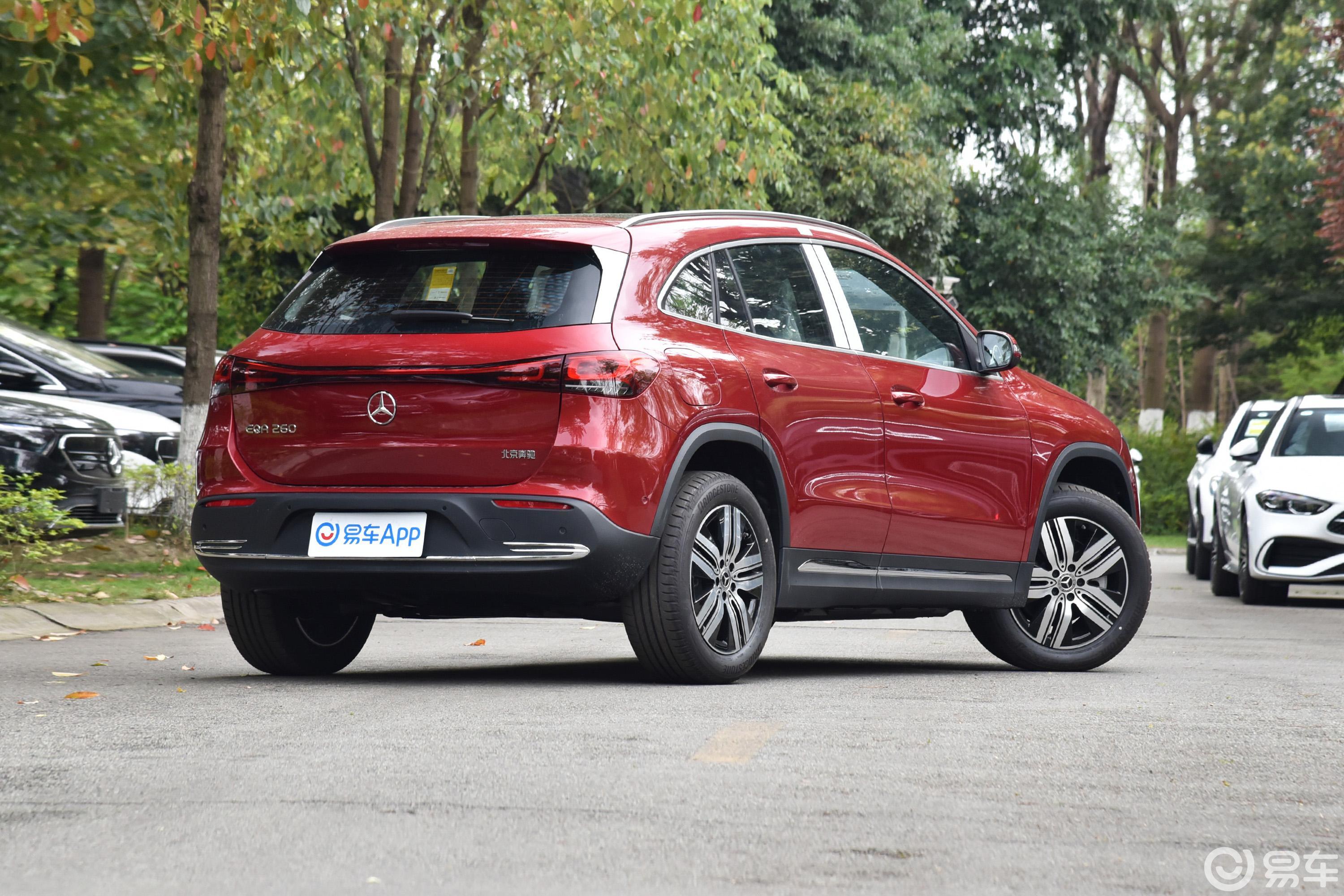 【奔驰EQAEQA 260侧后45度车头向右水平图片-汽车图片大全】-易车