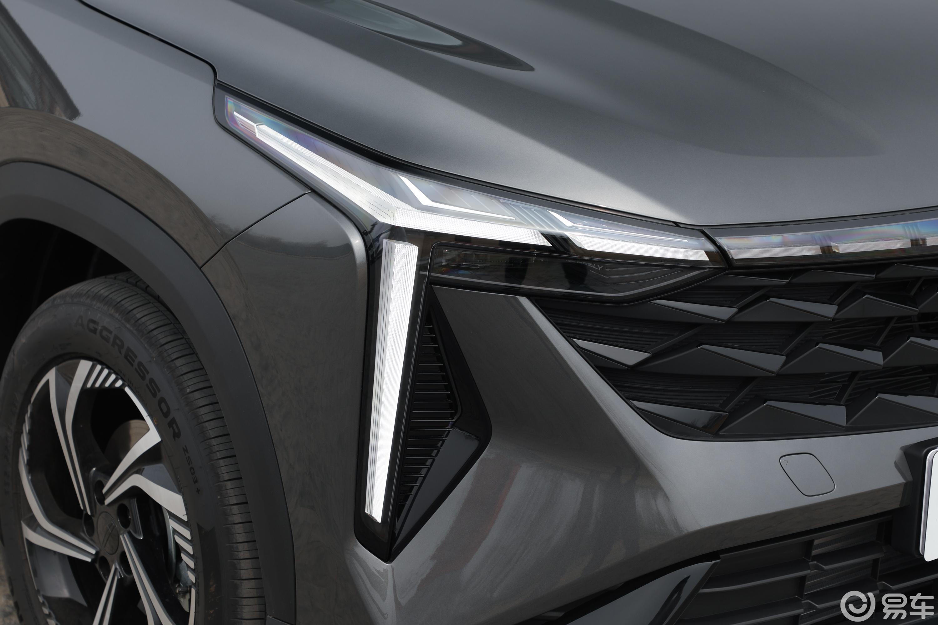 【博越博越COOL 1.5T 智慧型大灯侧45度俯拍图片-汽车图片大全】-易车