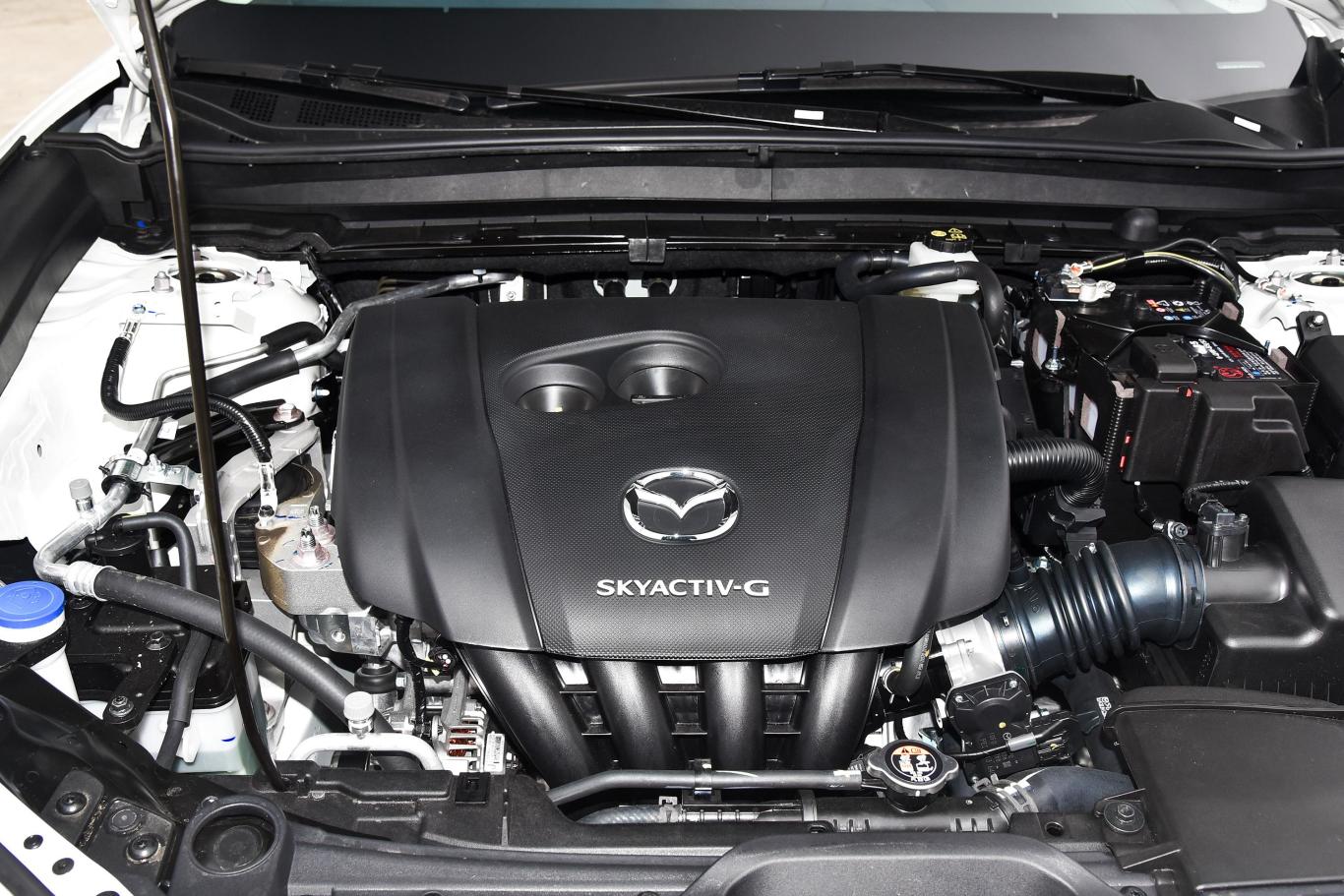 【马自达CX-302.0L 手动尚悦型发动机特写图片-汽车图片大全】-易车