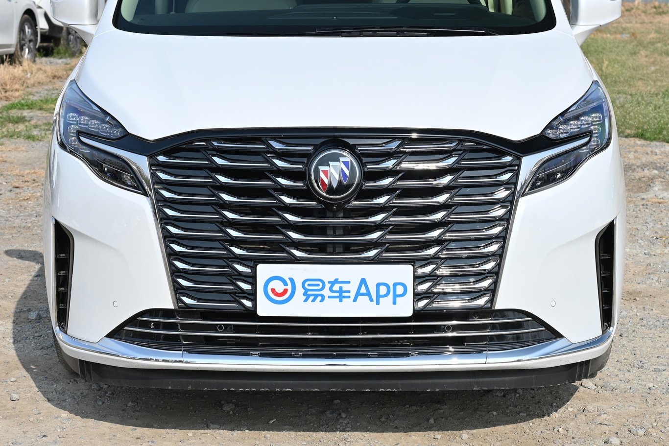 【别克GL8ES陆尊 2.0T 豪华型 7座外观细节图片-汽车图片大全】-易车