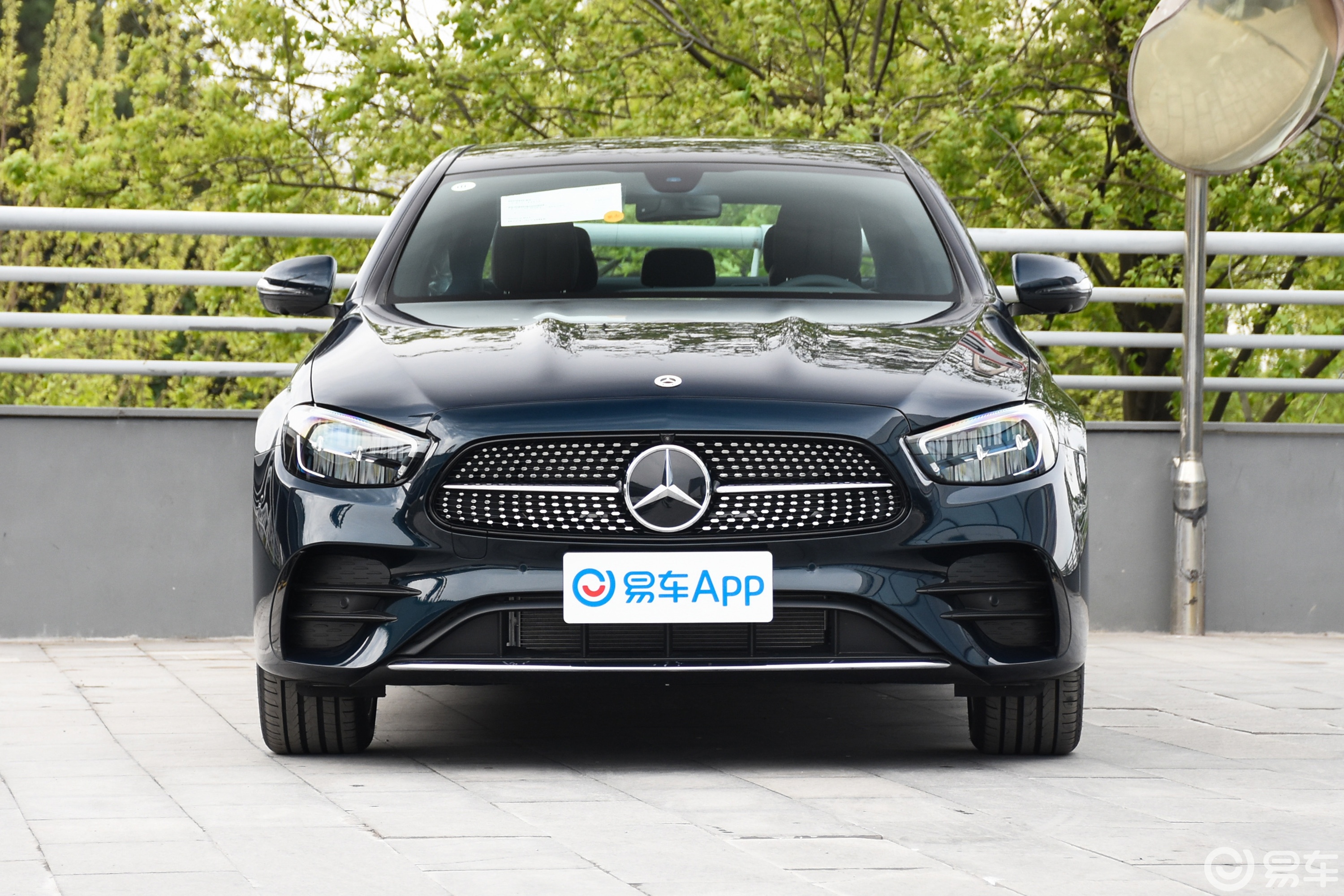 【奔驰E级改款 E 300 L 运动豪华型正前水平图片-汽车图片大全】-易车