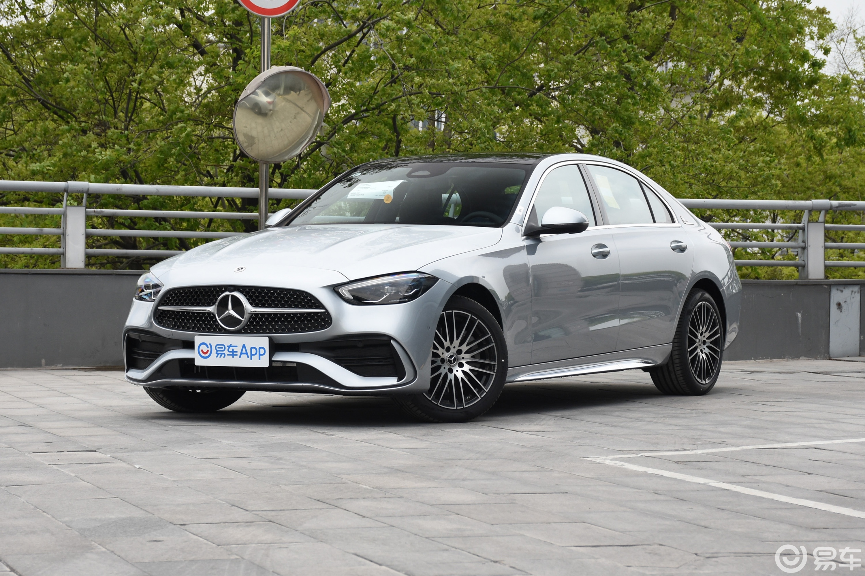 【奔驰C级改款 C 260 L 运动版侧前45度车头向左水平图片-汽车图片大全】-易车