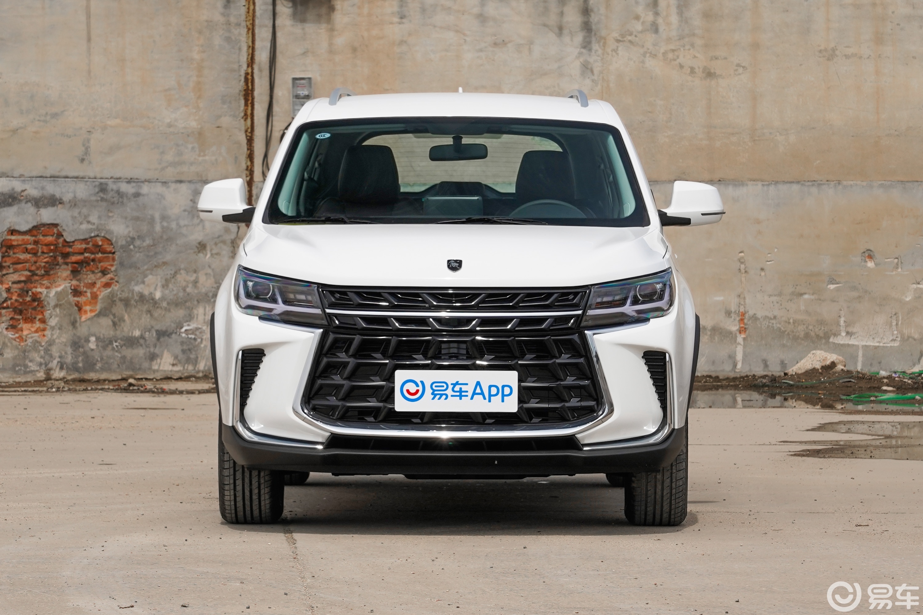 【风行T5盛世款 1.6L 手动筑梦版 5座正前水平图片-汽车图片大全】-易车