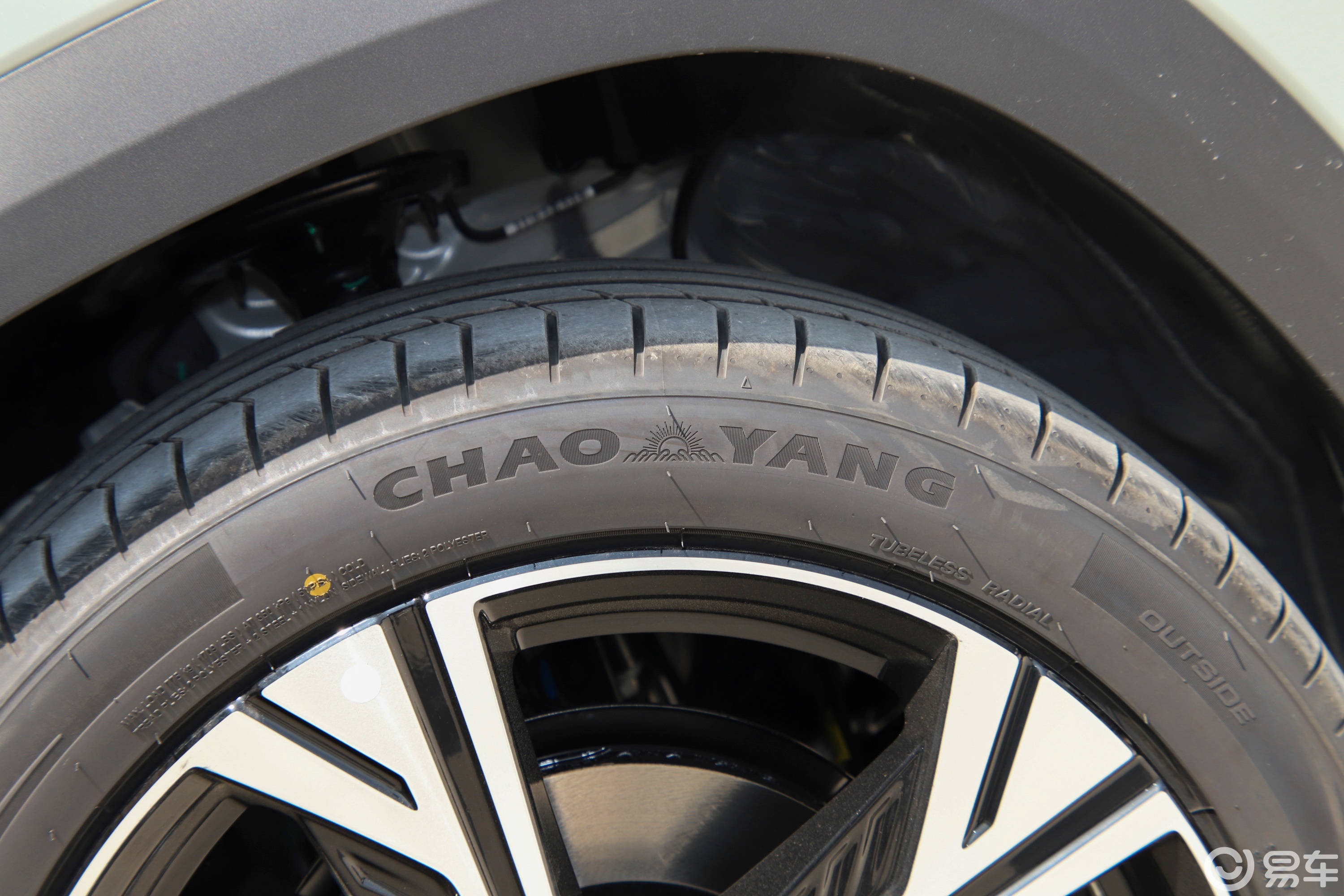 【博越博越COOL 1.5T 智尊型动力底盘图片-汽车图片大全】-易车