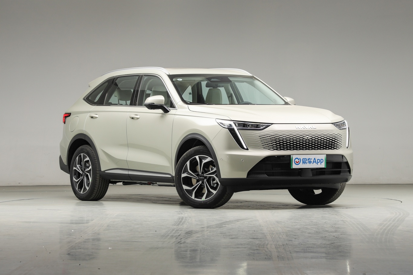 【哈弗枭龙MAX1.5L 105km 四驱智能旗舰版侧前45度车头向右水平图片-汽车图片大全】-易车