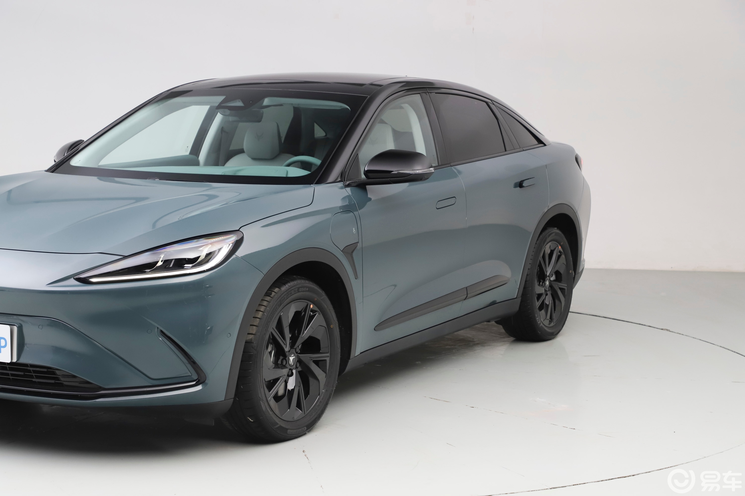 【极狐 阿尔法S森林版 735E+ 前驱 电机160kW外观细节图片-汽车图片大全】-易车