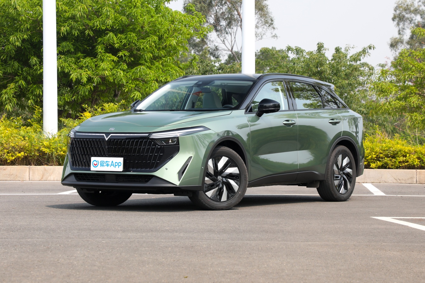 【启辰大V DD-i超混动1.5T 110km iT版侧前45度车头向左水平图片-汽车图片大全】-易车