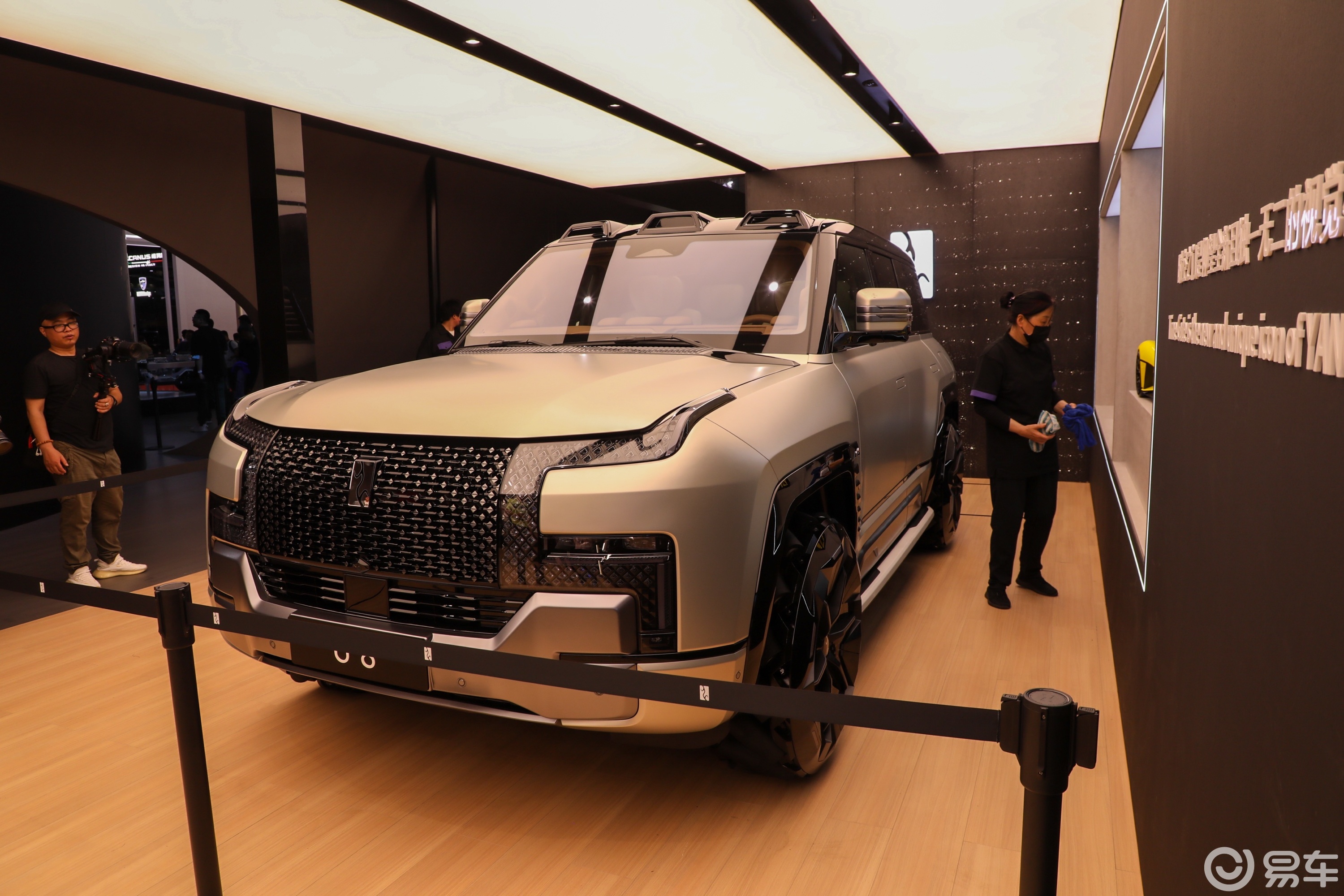 【仰望U8图片-汽车图片大全】-易车