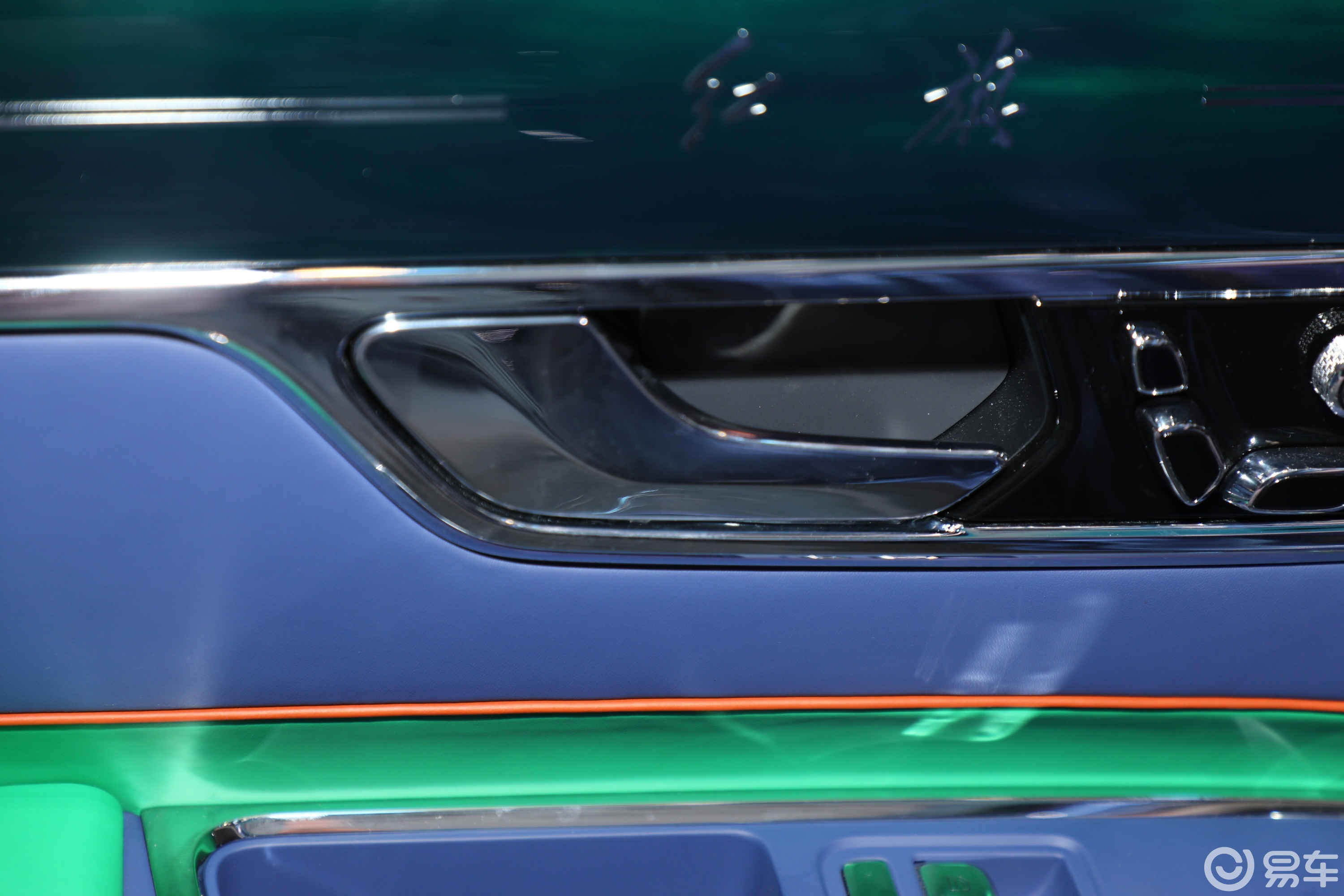 【红旗L54.0T 顶配版空间图片-汽车图片大全】-易车