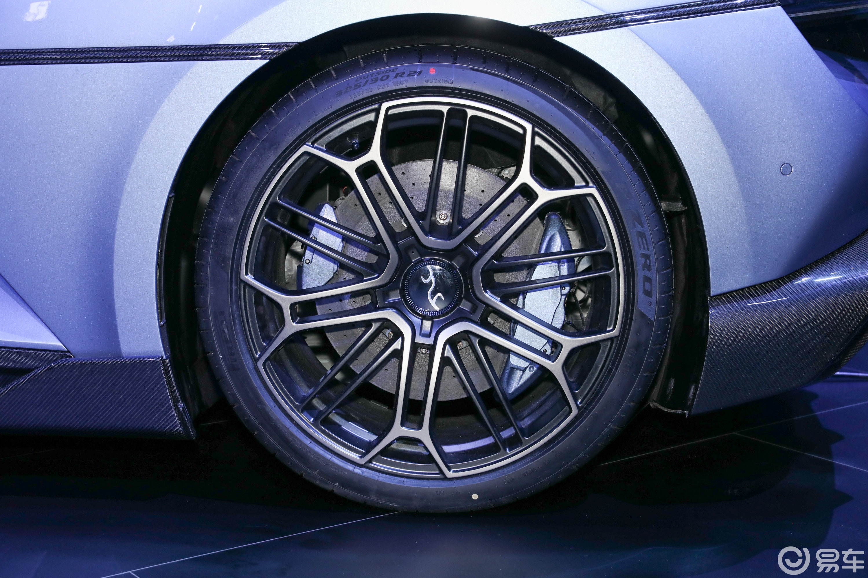 【仰望U9图片-汽车图片大全】-易车