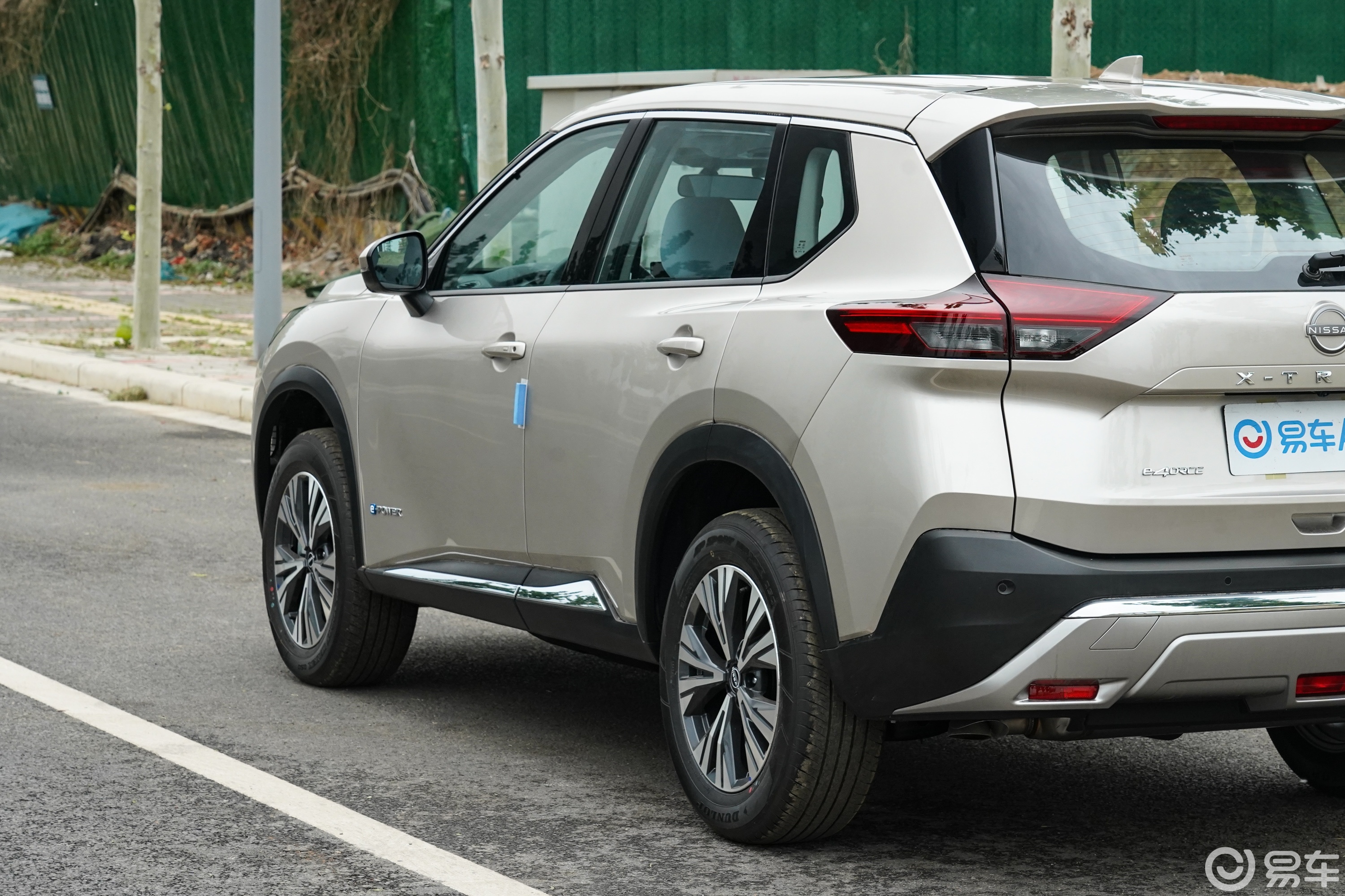 【超混电驱 奇骏e-POWER 超混双电机四驱豪华版外观细节图片-汽车图片大全】-易车