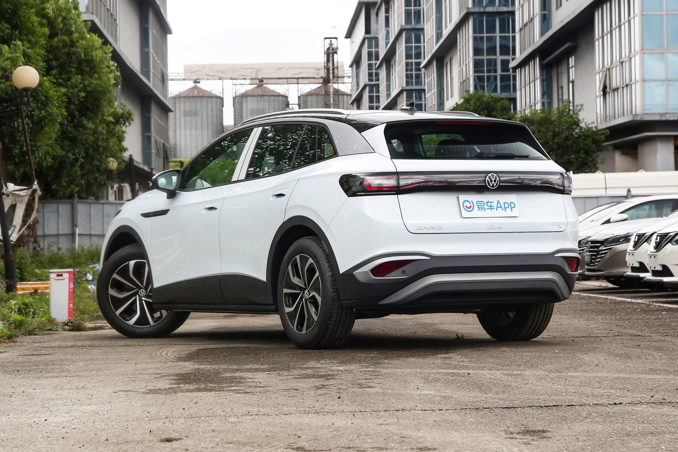 【ID.4 X升级款 425km 纯净智享版侧后45度车头向左水平图片-汽车图片大全】-易车