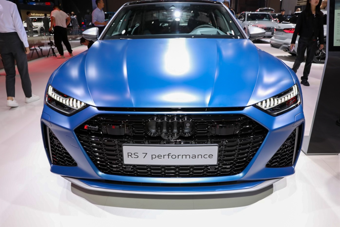 【奥迪RS 74.0T Sportback Performance外观图片-汽车图片大全】-易车