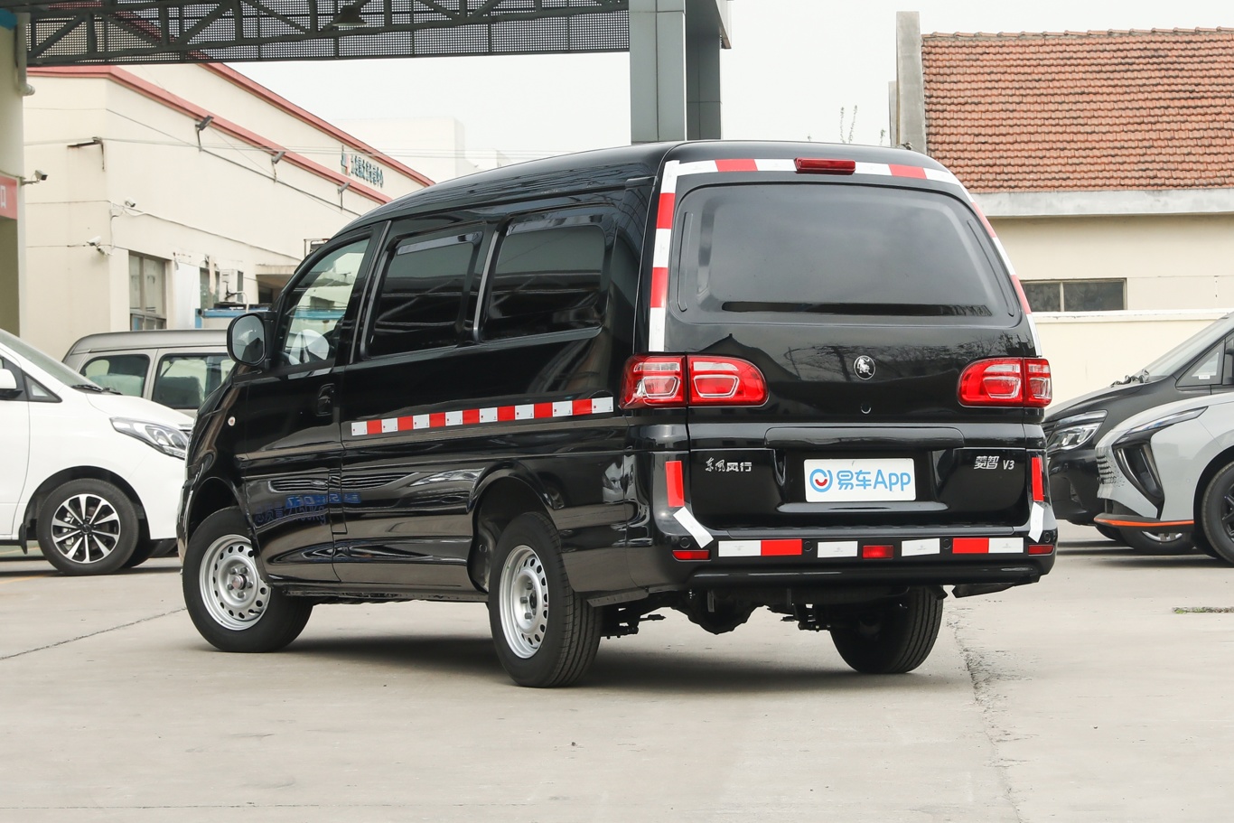 【菱智V3 1.6L 基本型 2座侧后45度车头向左水平图片-汽车图片大全】-易车