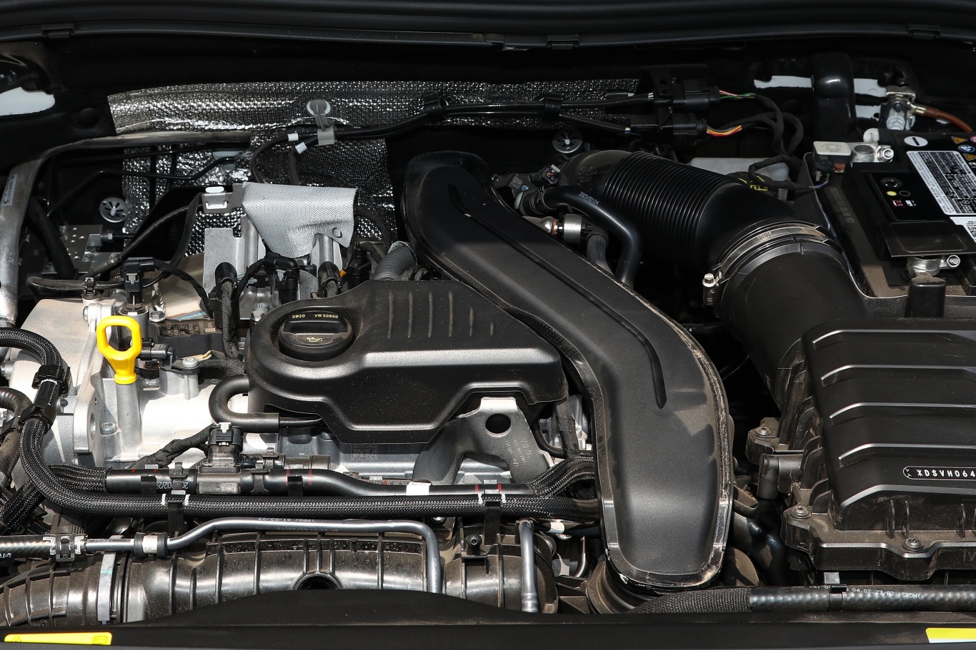 【探岳300TSI 两驱豪华Plus进阶版发动机特写图片-汽车图片大全】-易车